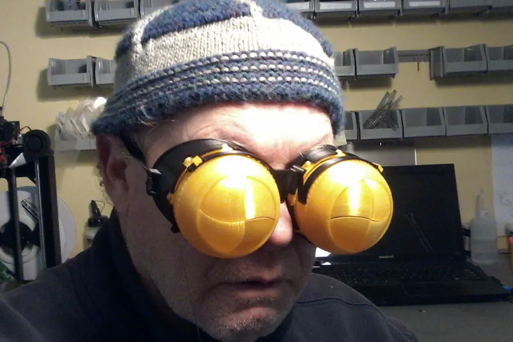 Blinking Iris Goggles | 3D models download | Creality Cloud