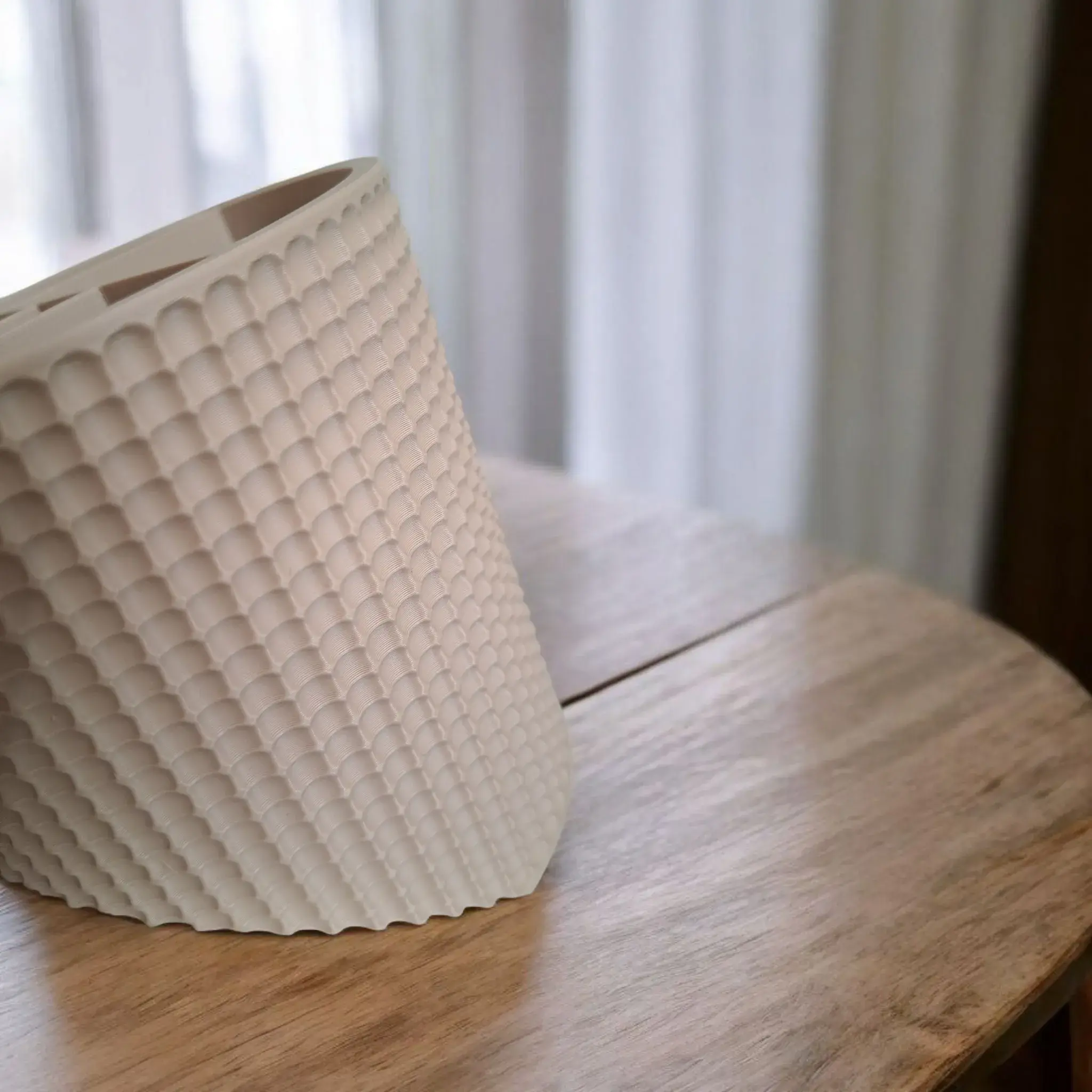 Home Appliance Accessories STL Descarga - Angled Pen Holder as Retro ...