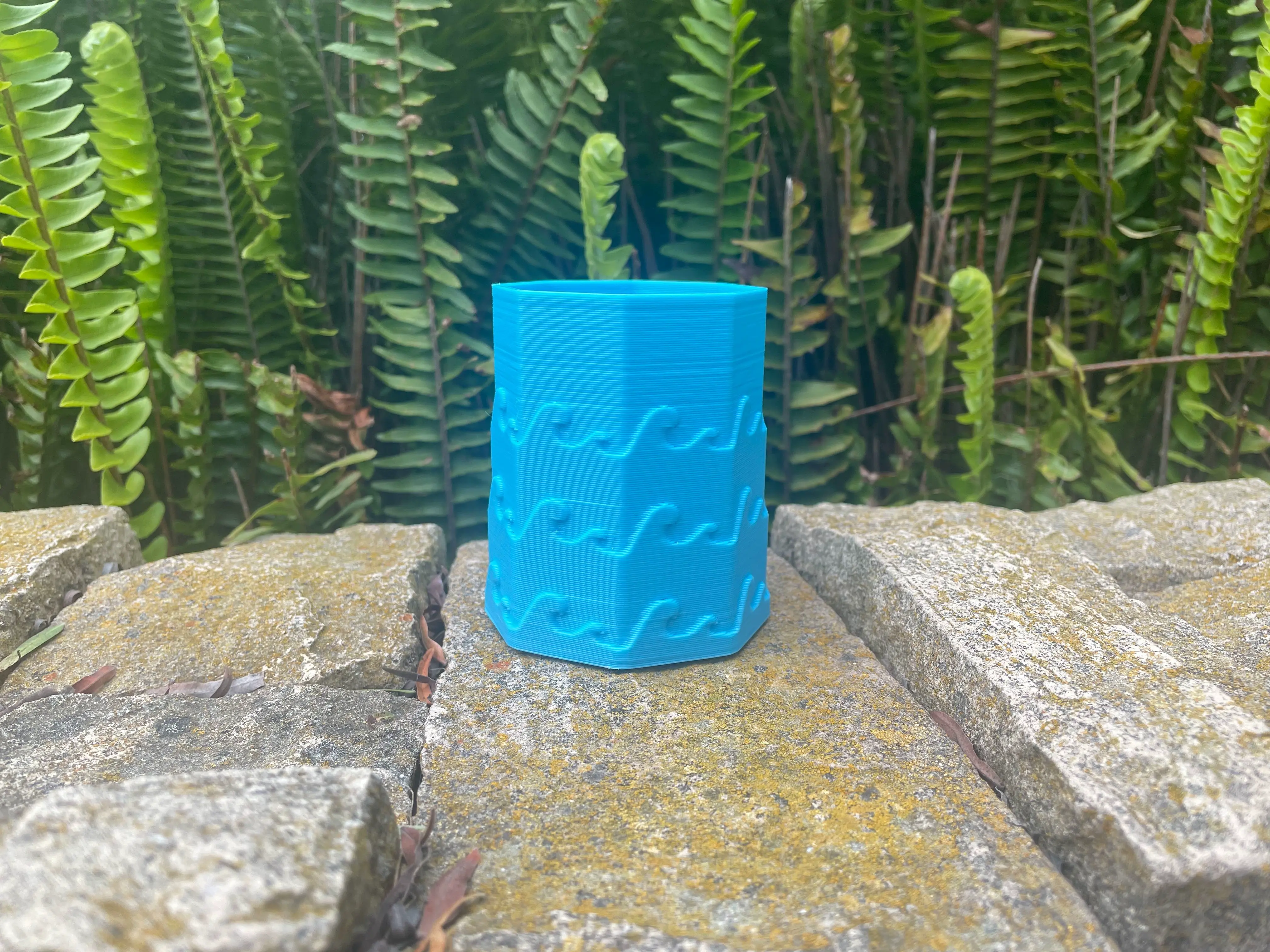 Home Decorations & Ornaments STL Download - Ocean Waves Pen Holder ...