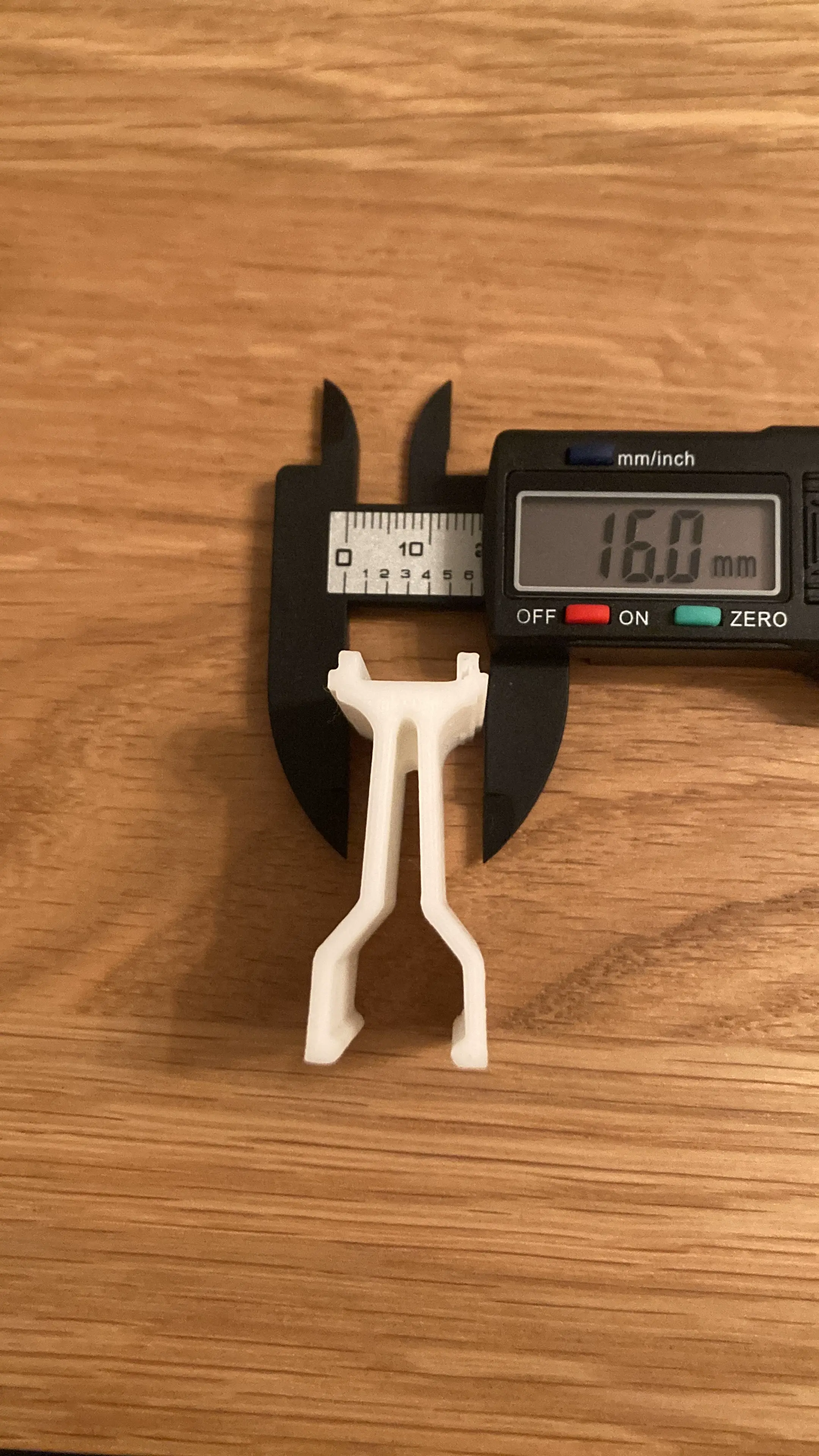 Tools & Spare Parts STL Download - Shutter Clipby omsch