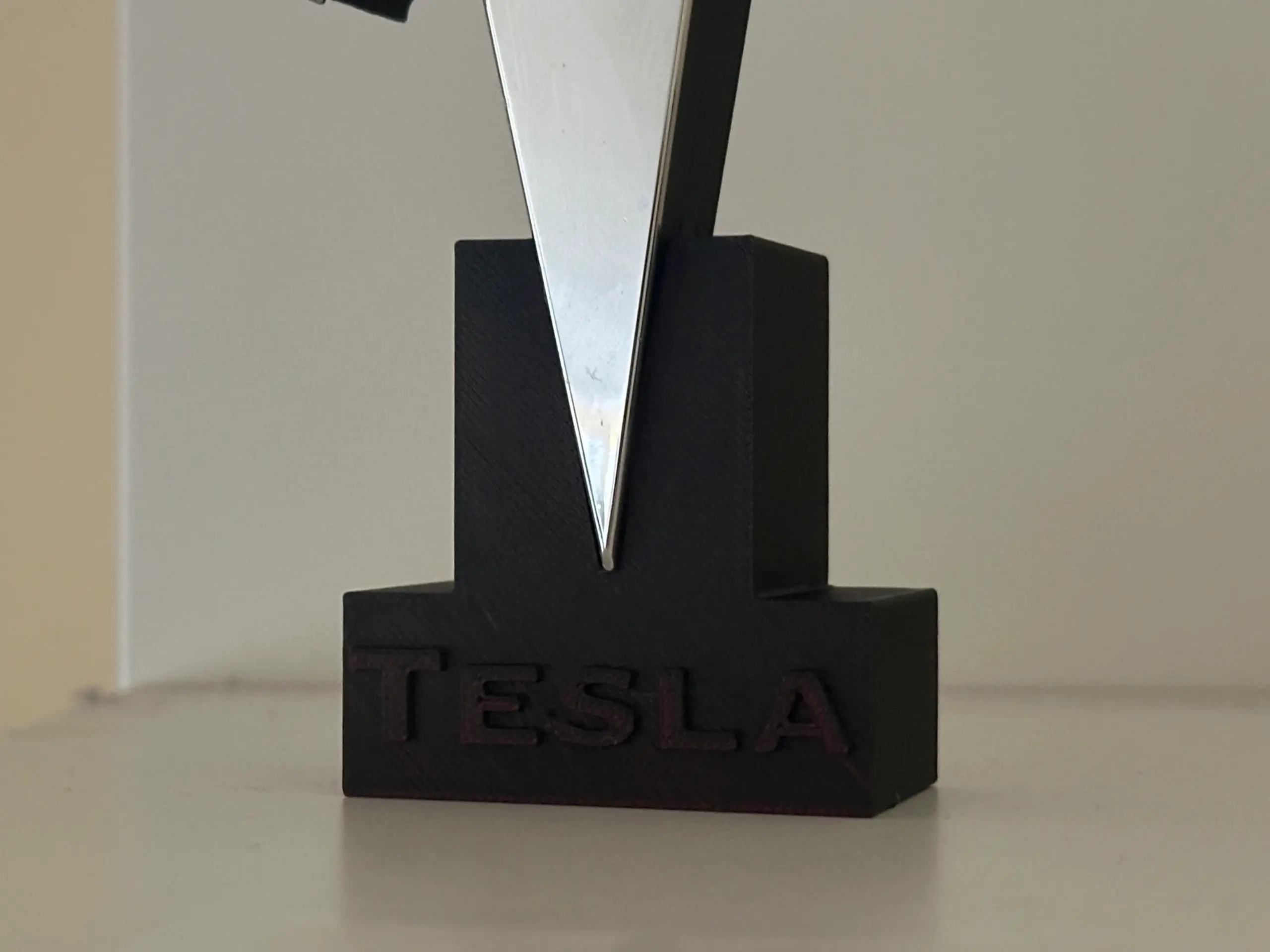 3D Printer Files | 3MF File | Tesla Logo Holder | Creality Cloud