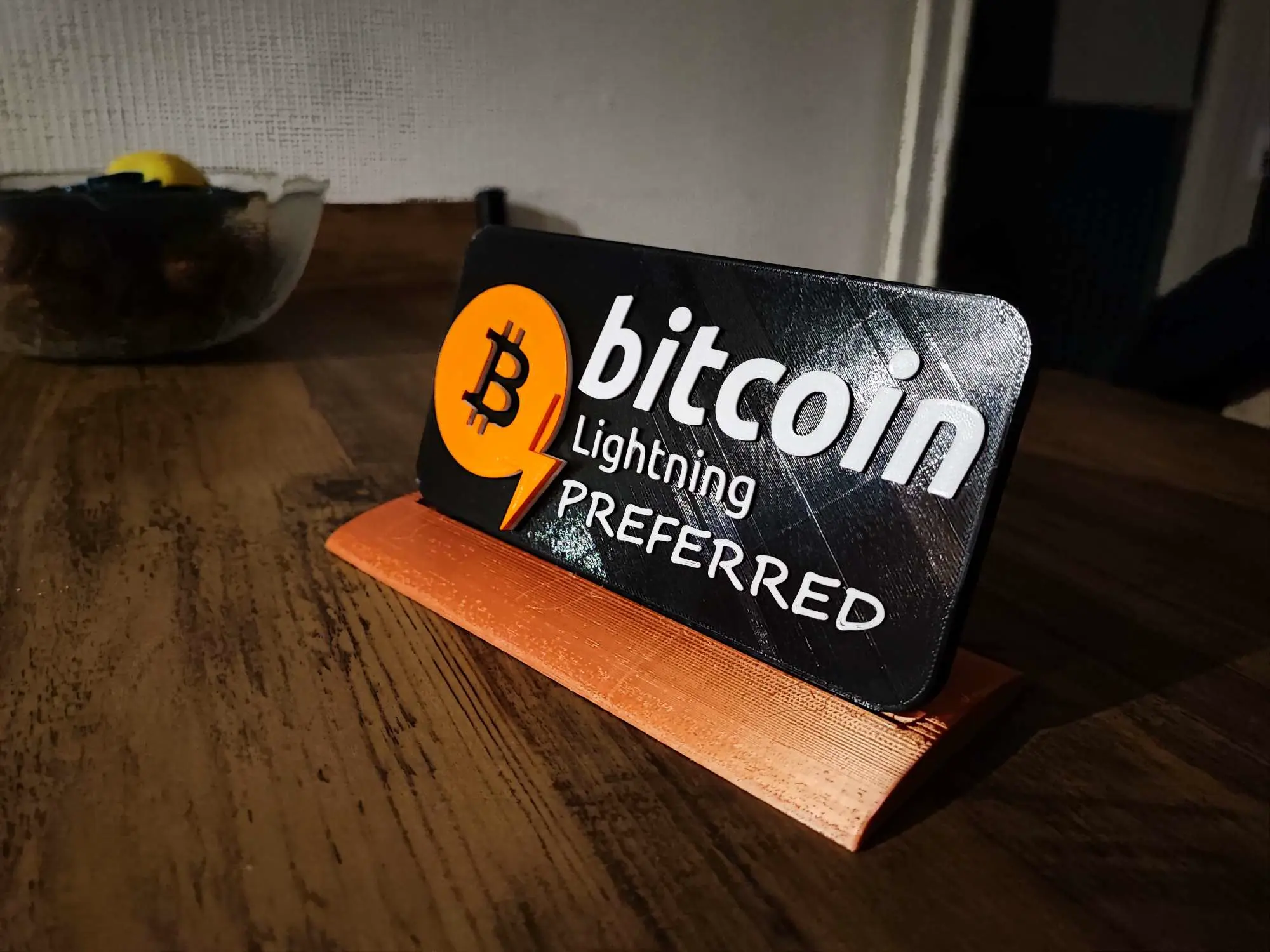 Badges & Coins STL Download - Bitcoin Prefered merchants plateby ...