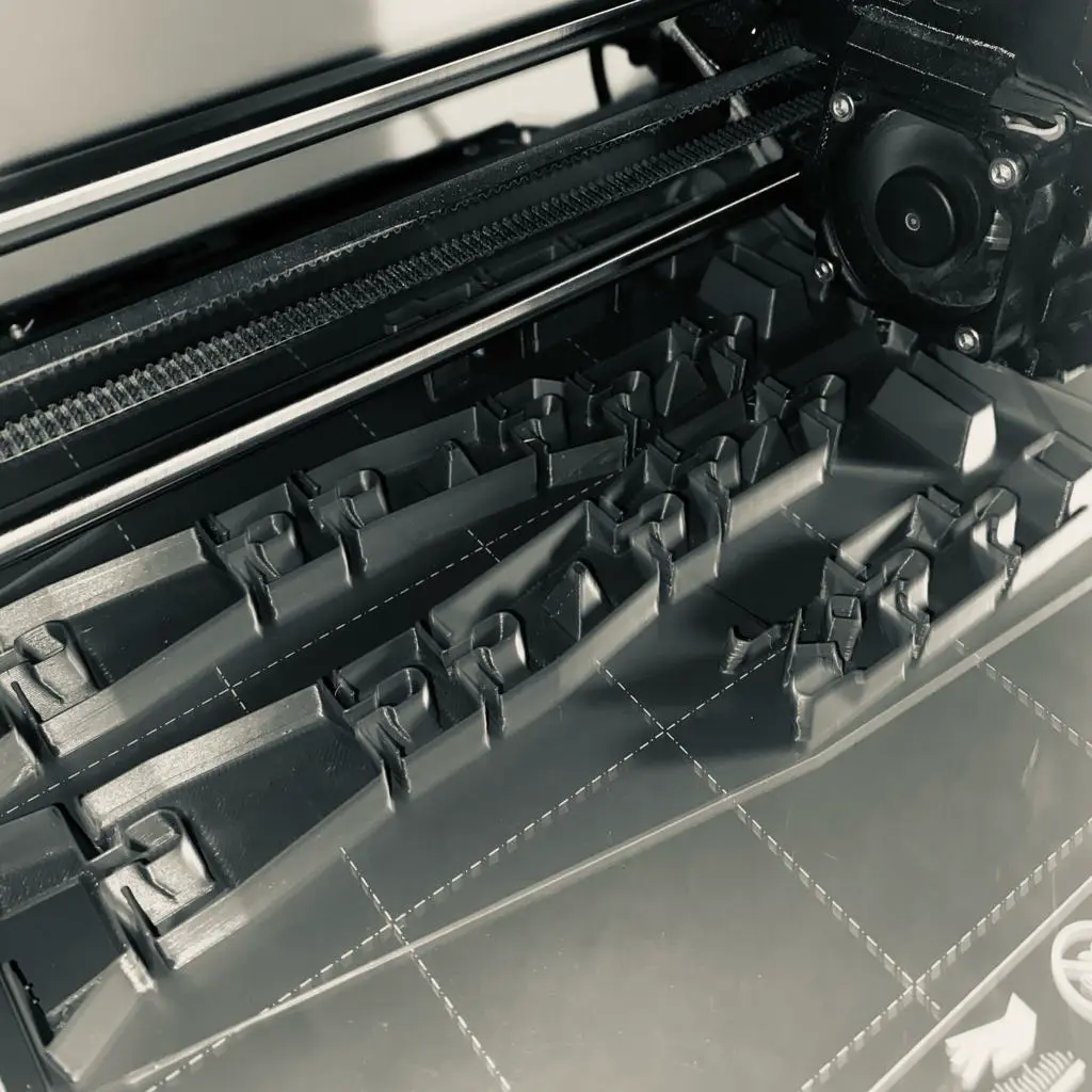 Free Robots & Mechs STL Download - Bro Broby 3esign