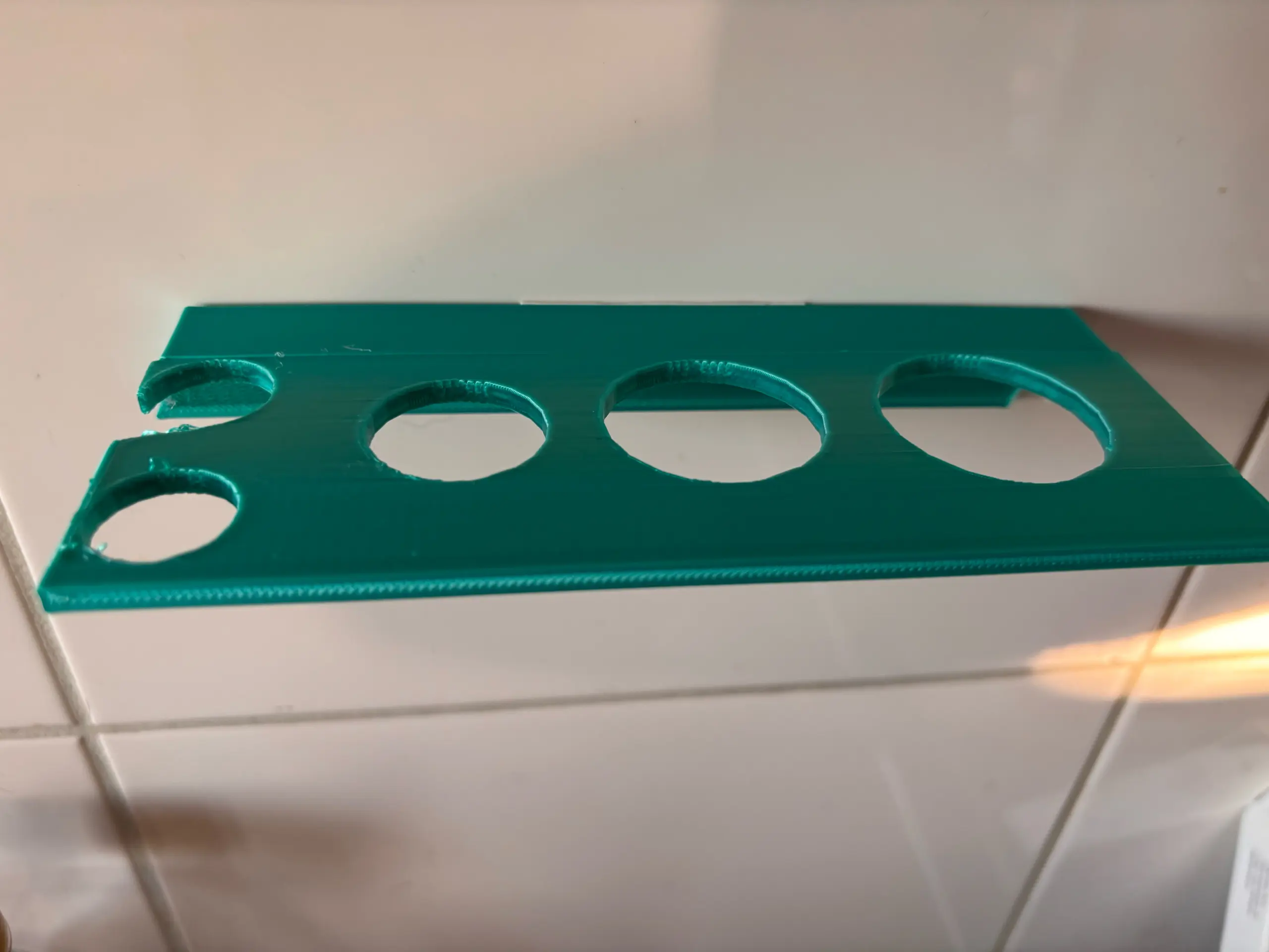 Free Other STL Download - Wall mounted syringe holderby Wheelylazylaris