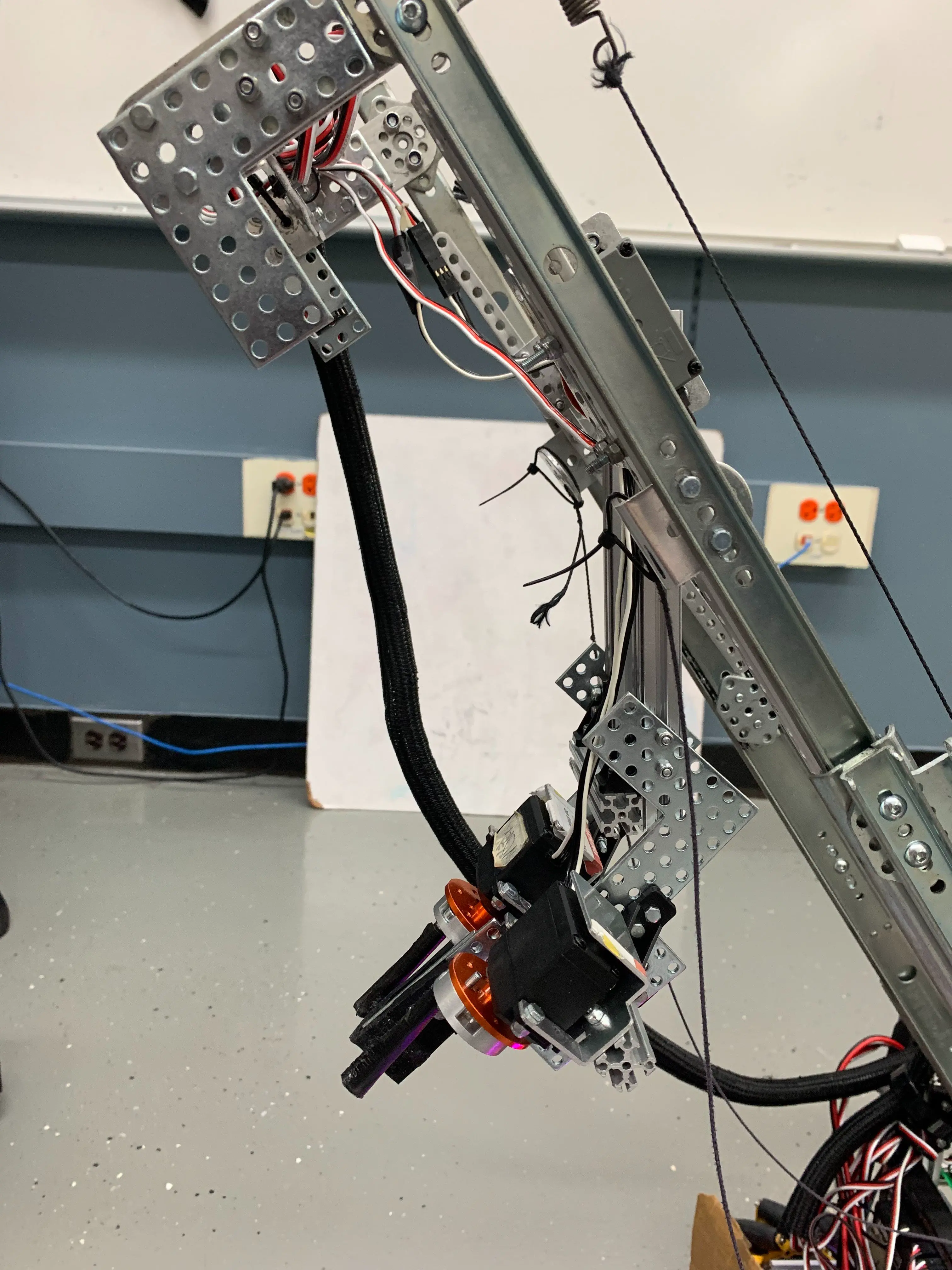 Free Robots & Mechs STL Download - Belt Clampby user1036362244