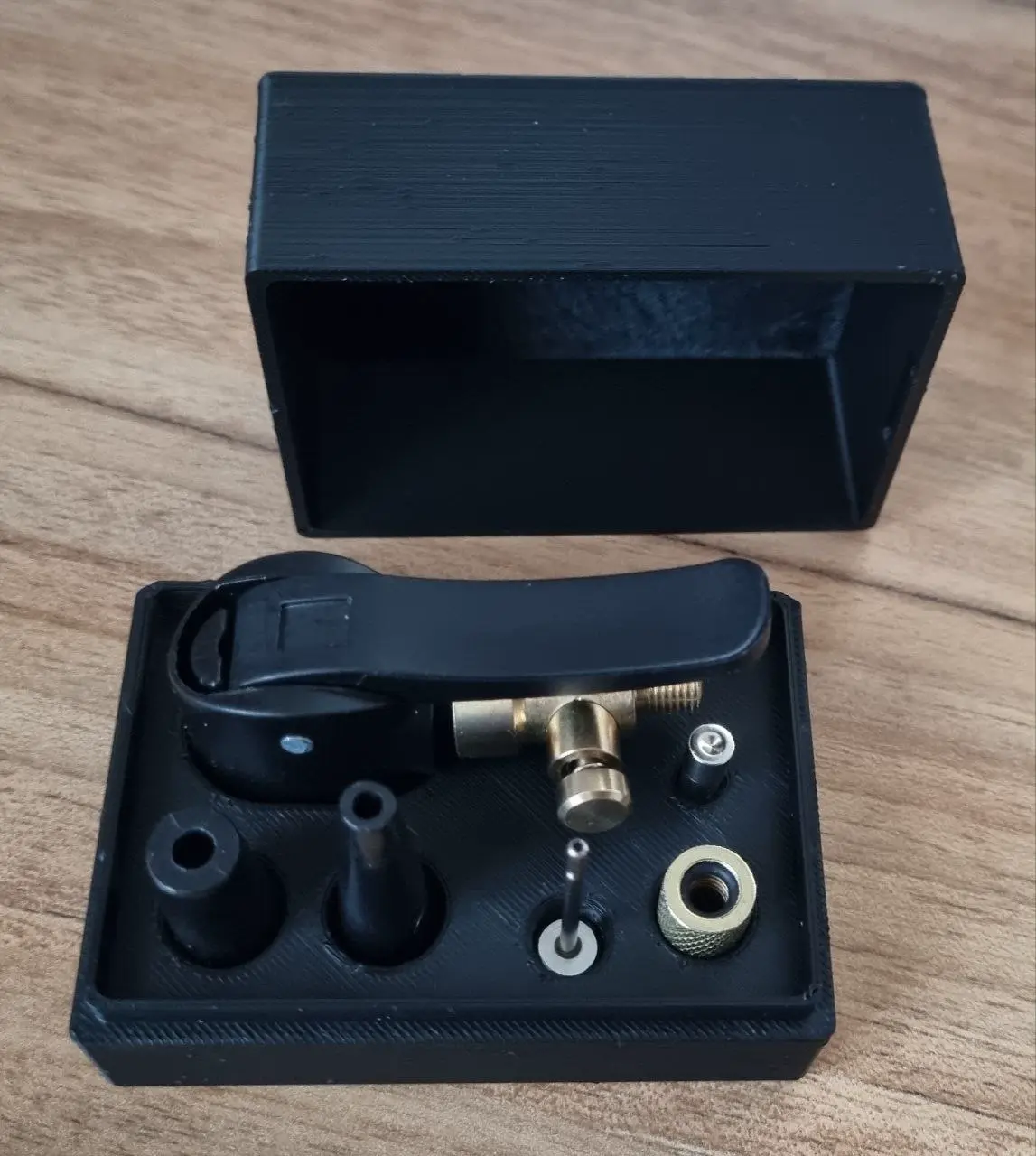 Free Tools & Spare Parts STL Download - Valve Adapter Boxby Mi09