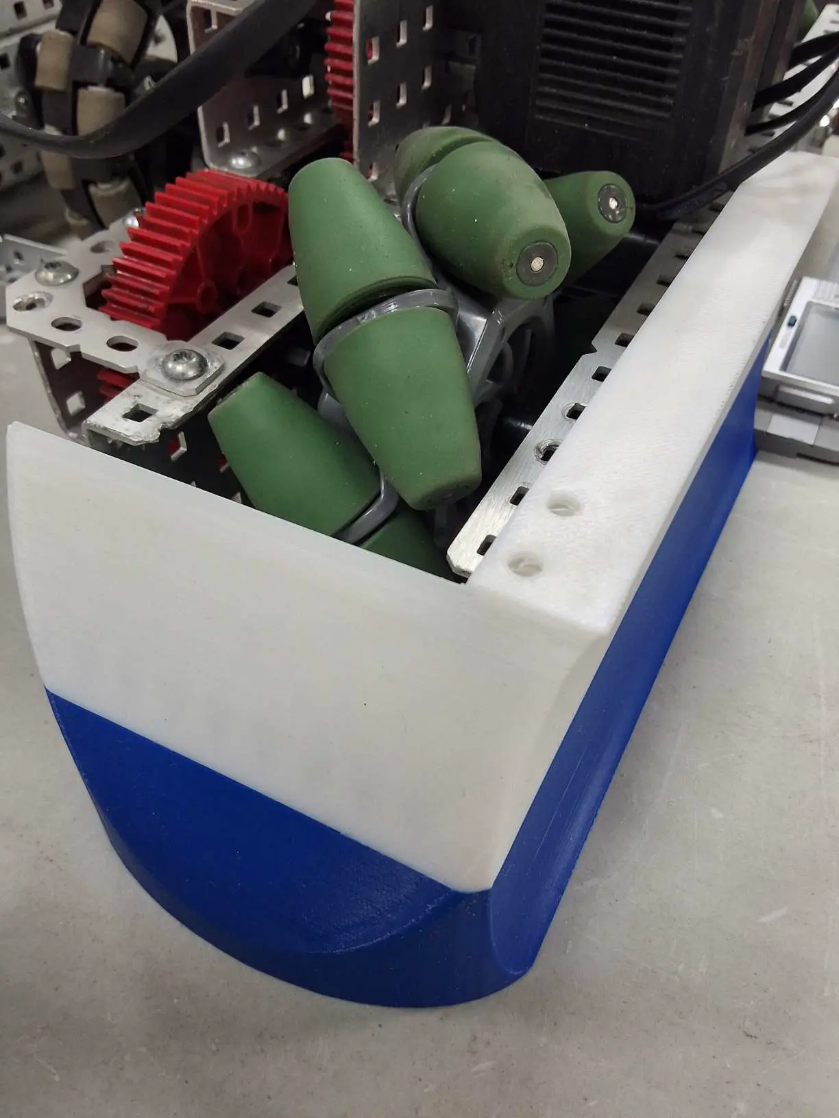 Robots & Mechs STL Download - Vex MecaBot Wedgeby kingskort