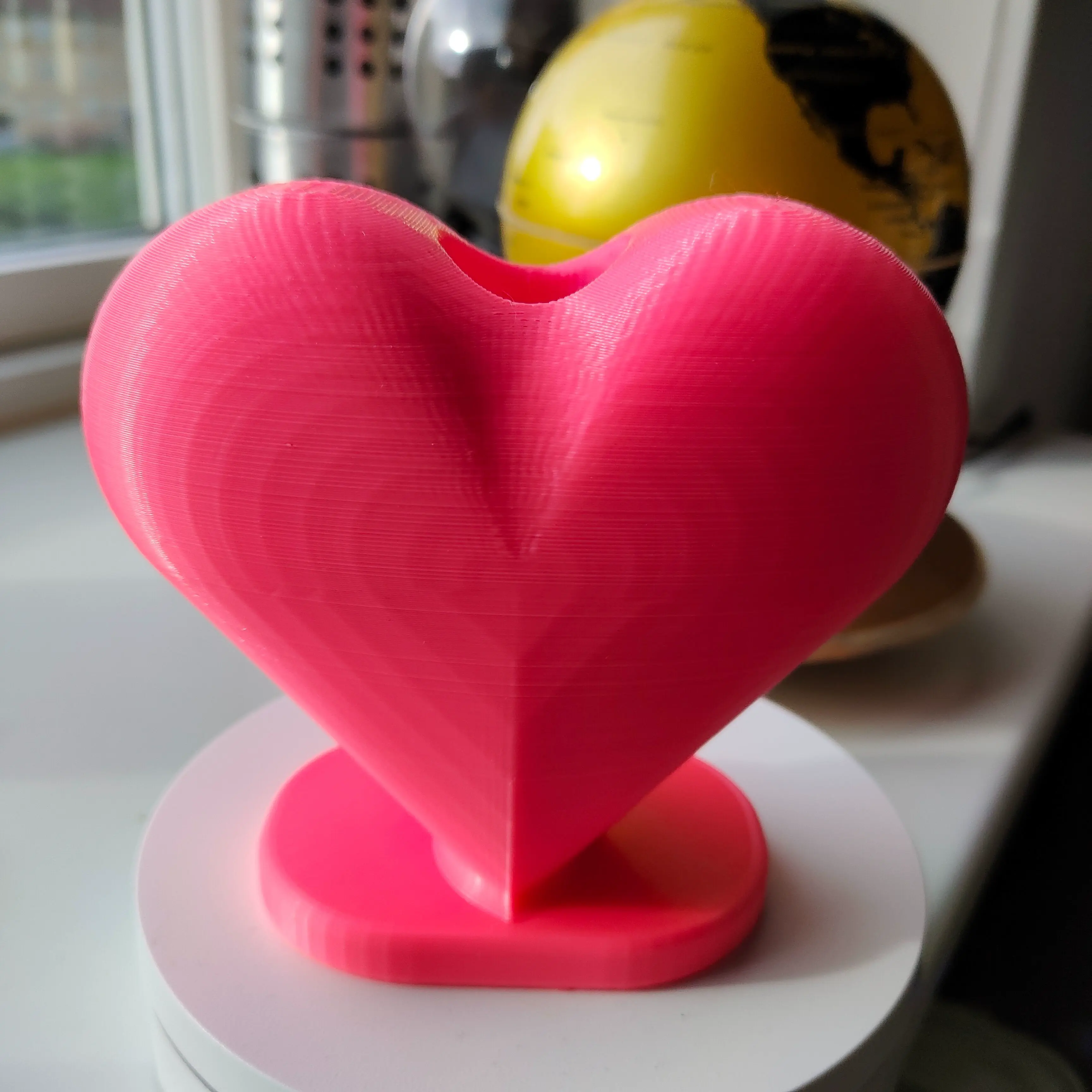 Home Decorations & Ornaments STL Download - Heart Vaseby Saeid Soltani