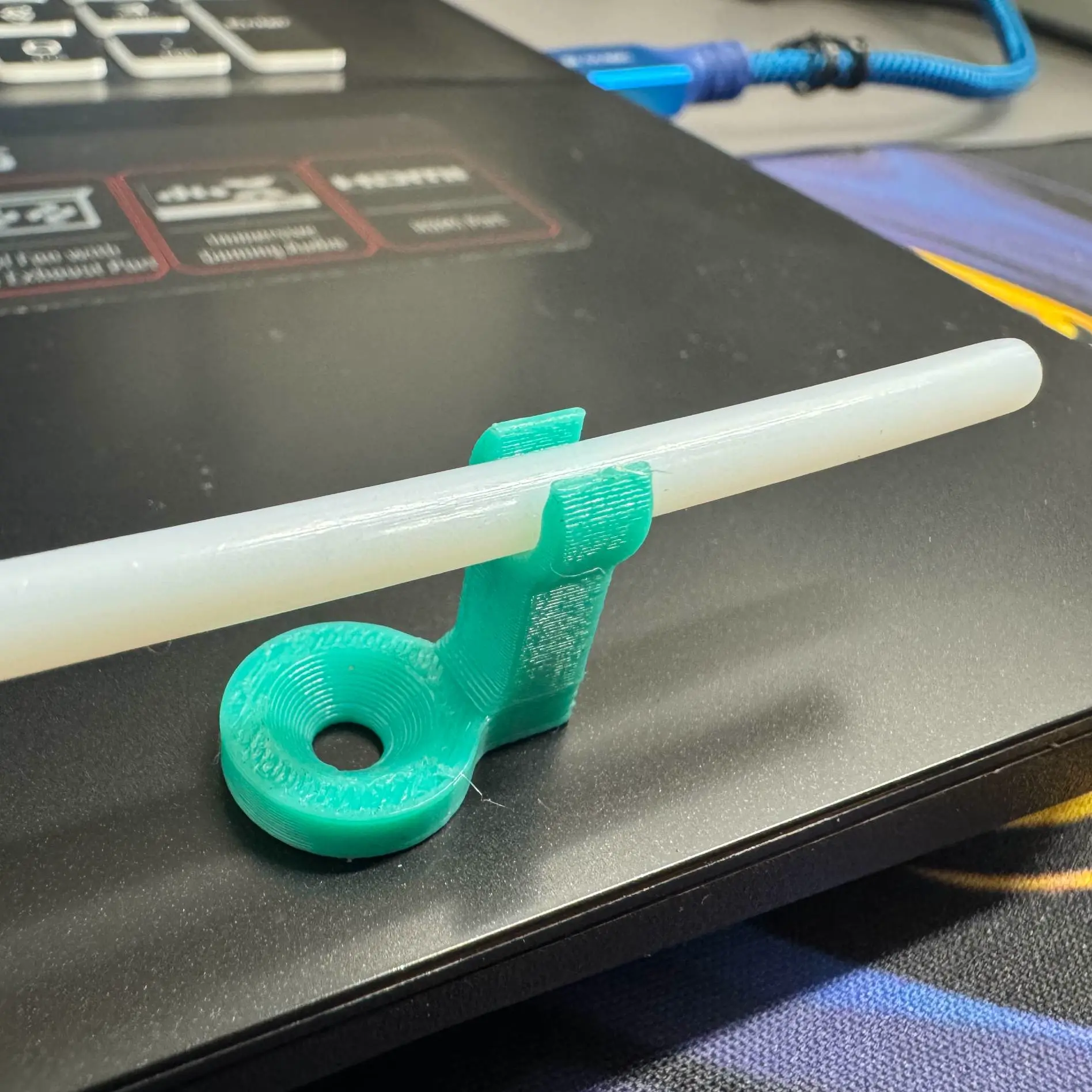 3D Printer Files | 3MF File | Tube wall clip. PTFE 4mm. | Creality Cloud