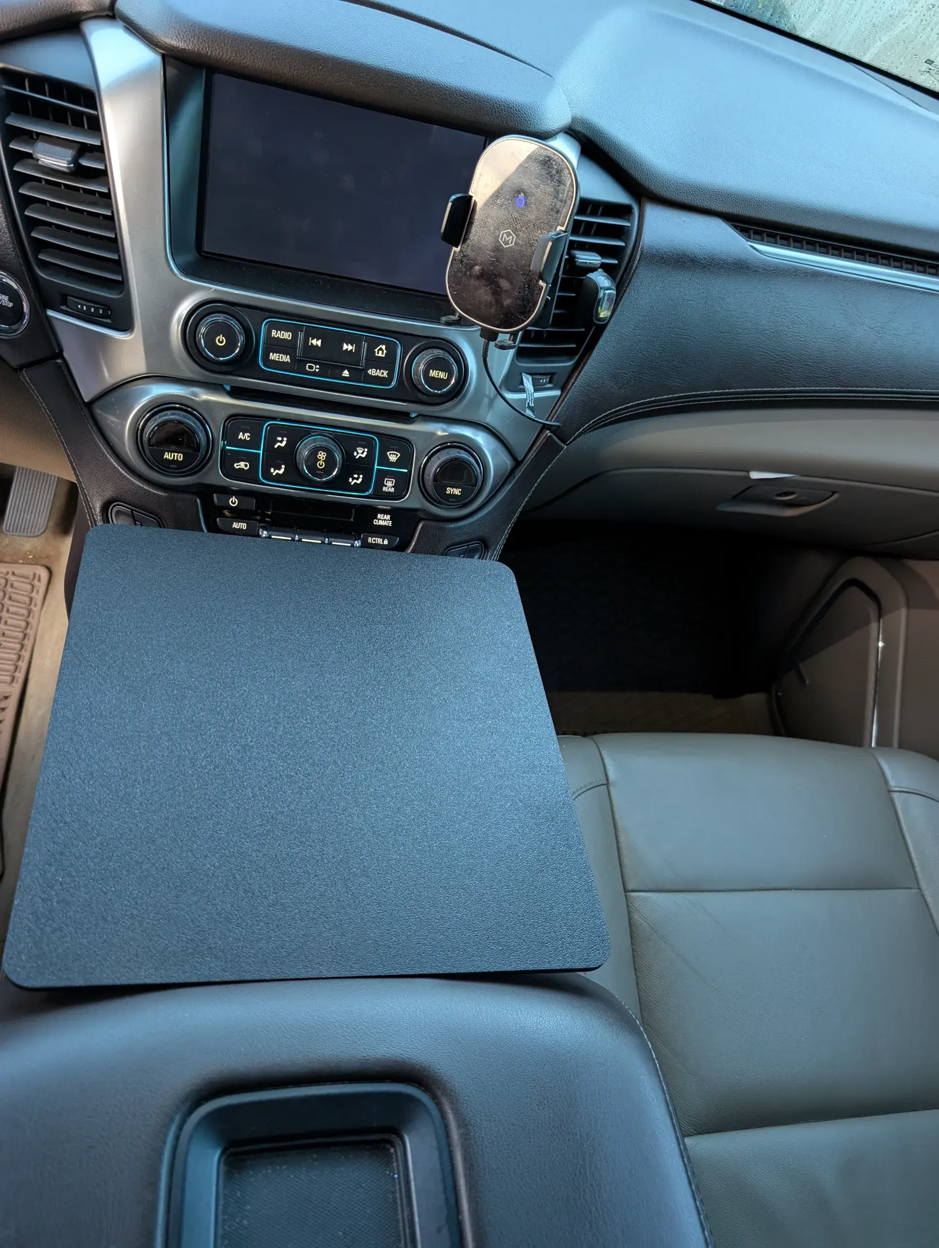 3D Printer Files | 3MF File | 2015 Suburban Center Console Table for ...