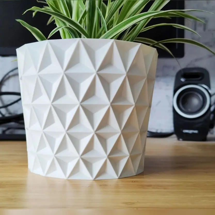3D Printer Files | 3MF File | Trad Triangle V shape pot and planter ...