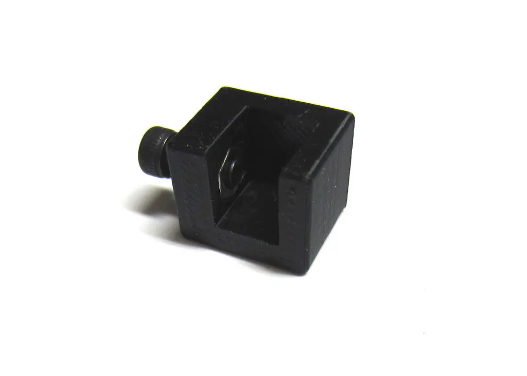 Free 3D Printer Parts STL Download - 3D Printer Glass Bed Clampby SMT_M 🦊