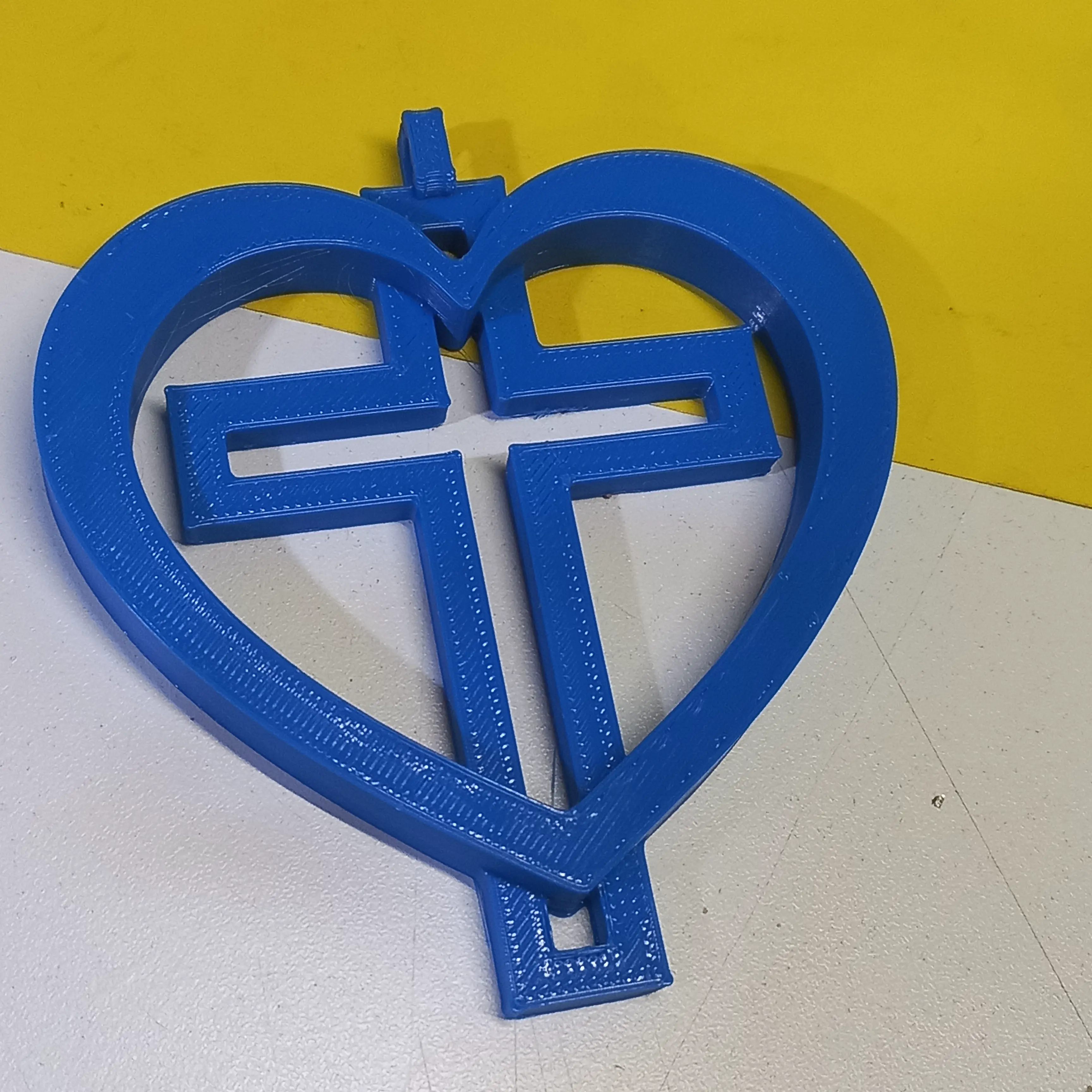 3D Printer Files | 3MF File | Cross In Heart Pendant | Creality Cloud