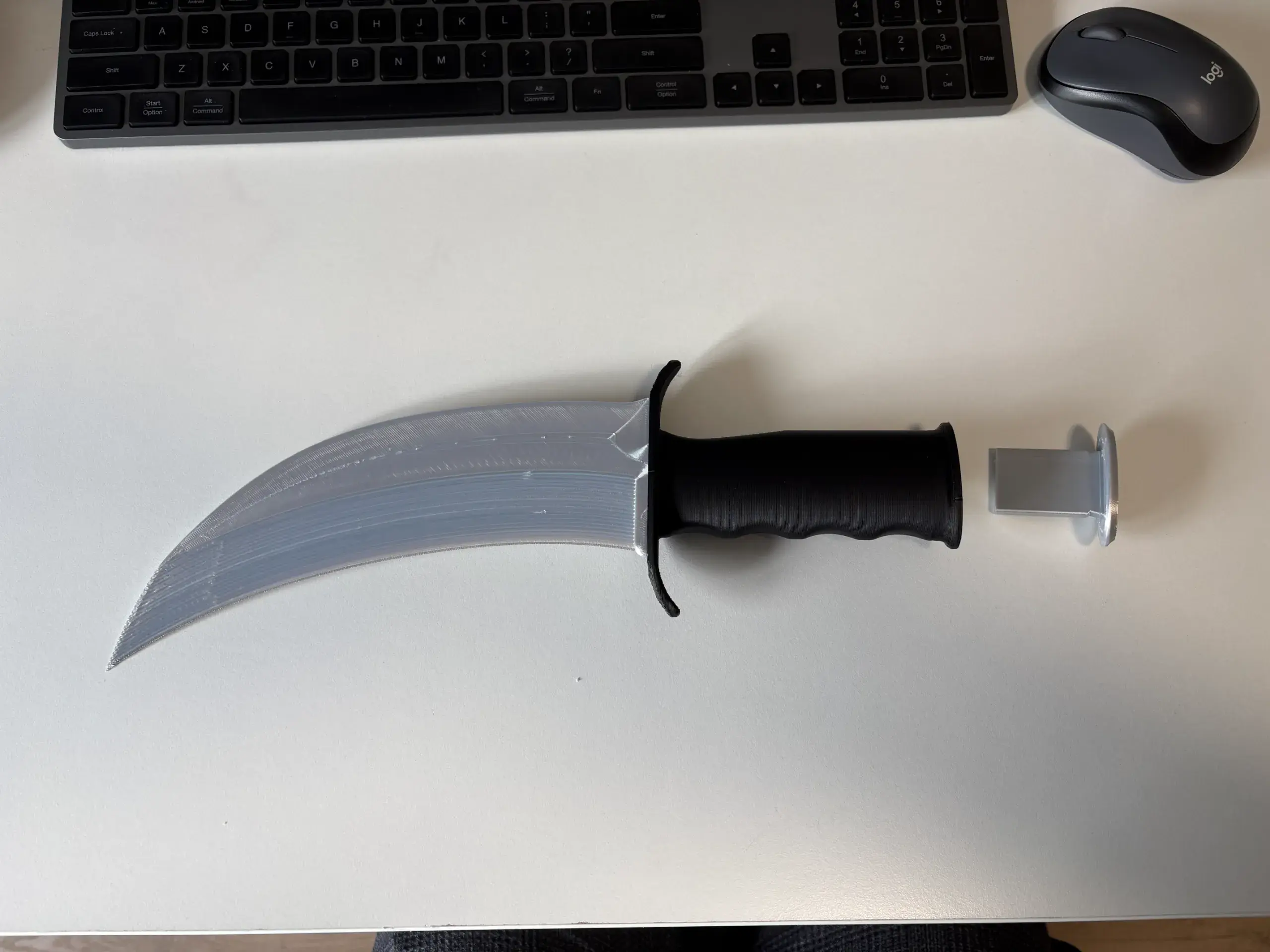 Free Other STL Download - Knife / dagger (very sharp!)by 3D_maniacNL