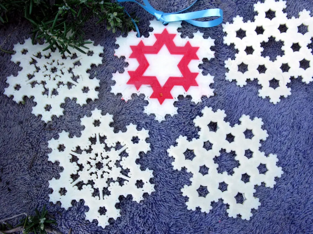 Free Home Decorations & Ornaments STL Download - Koch Snowflakes by SMT_M 🦊