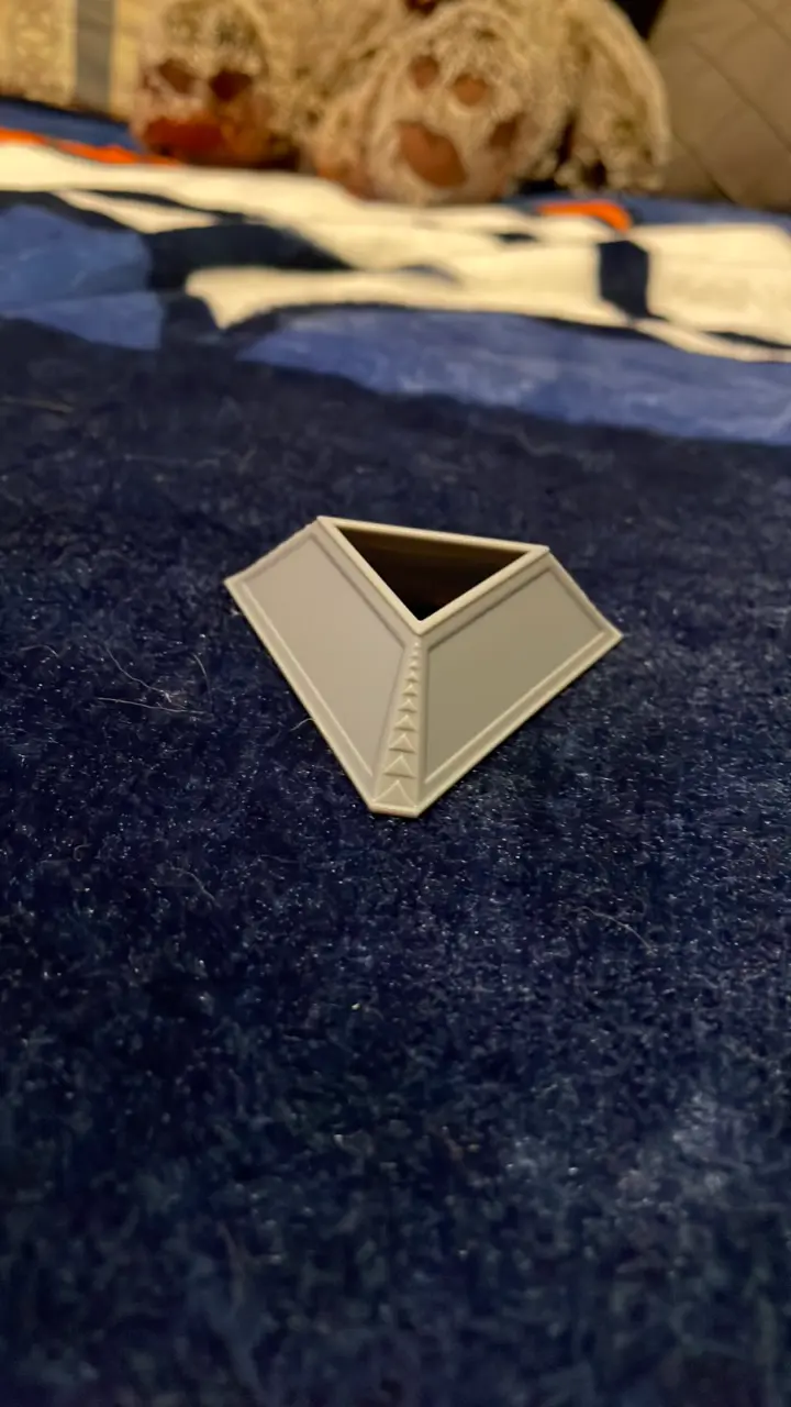 Free Board Games & Card Games STL Download - Rubiks cue stand by Ethyn