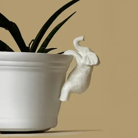 Home Decorations & Ornaments STL Download - elephant hanger by cscott55