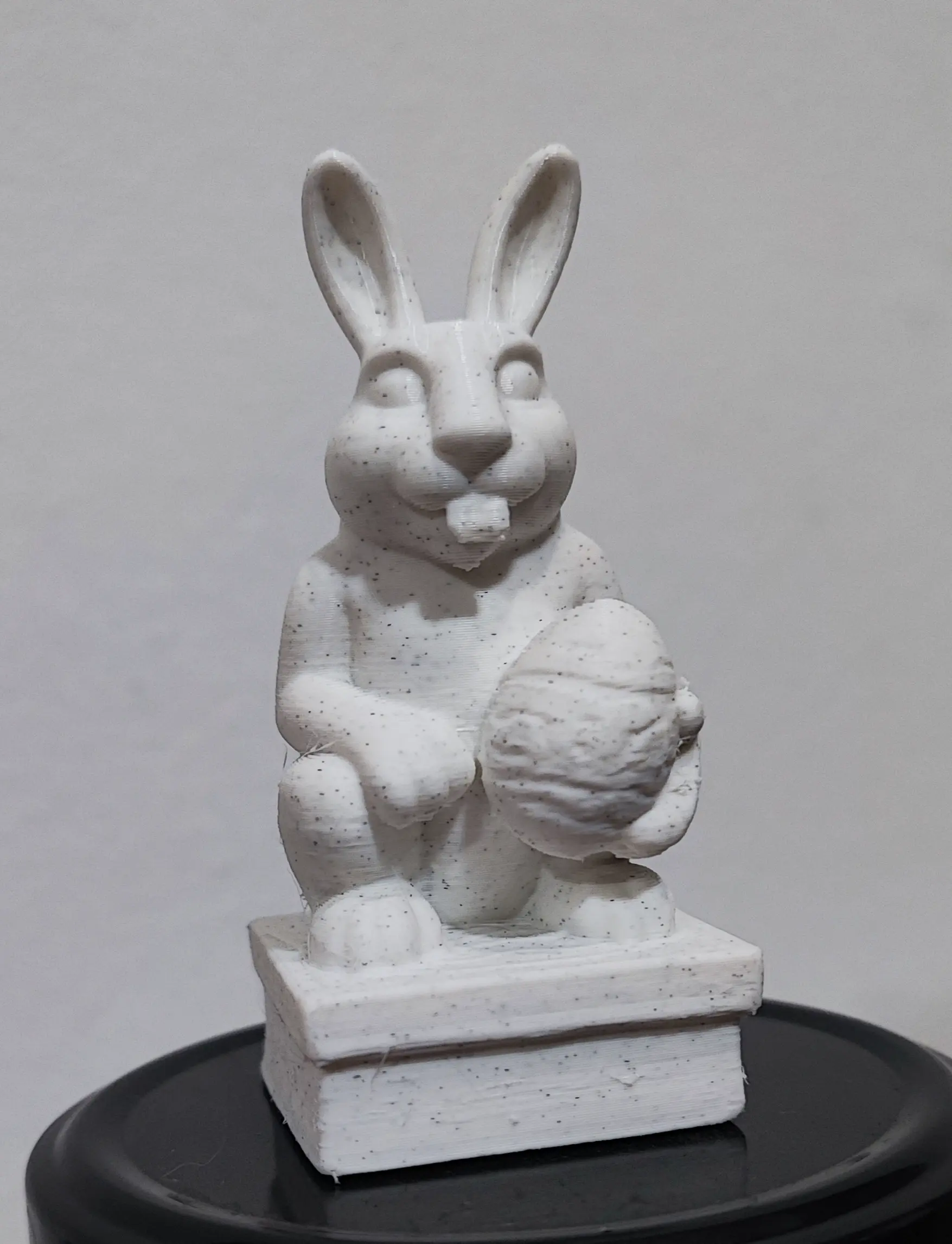 Free Sculptures & Artworks STL Download - Easter statueby \Bruno/