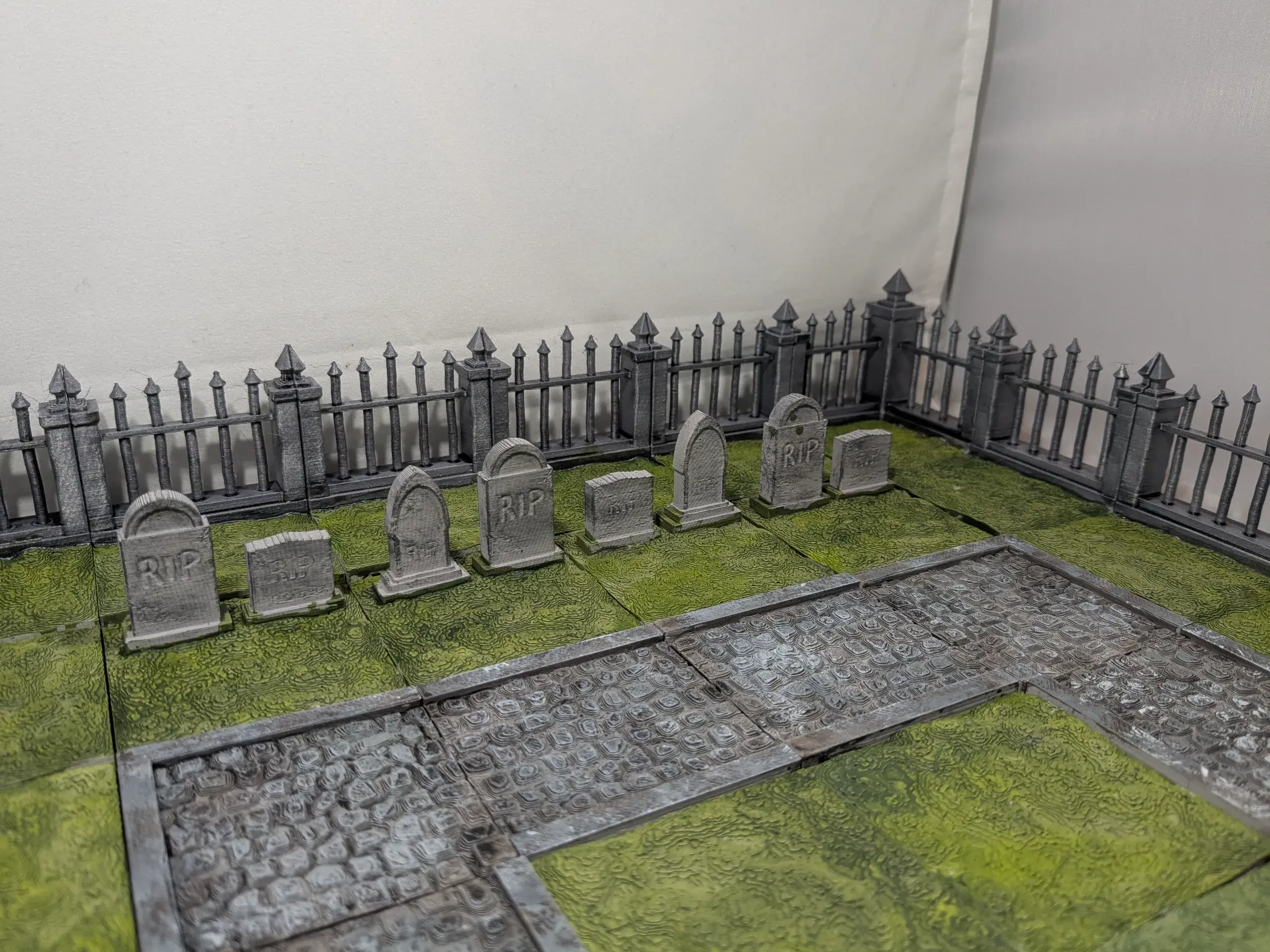 3D Printer Files | 3MF File | Graveyard tile - wall | Creality Cloud