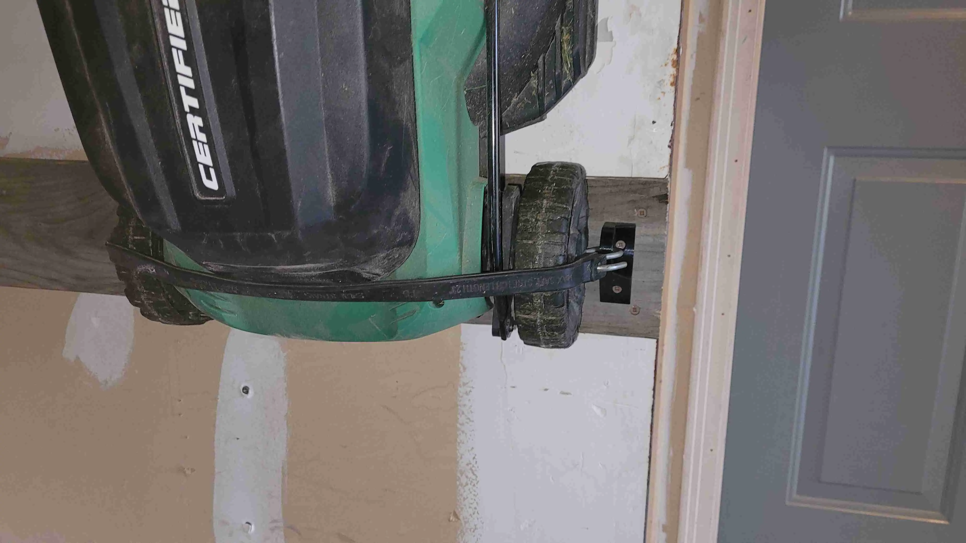 Tools & Spare Parts STL Download - Wall Mounted Eyeletsby Mechanic Gone ...