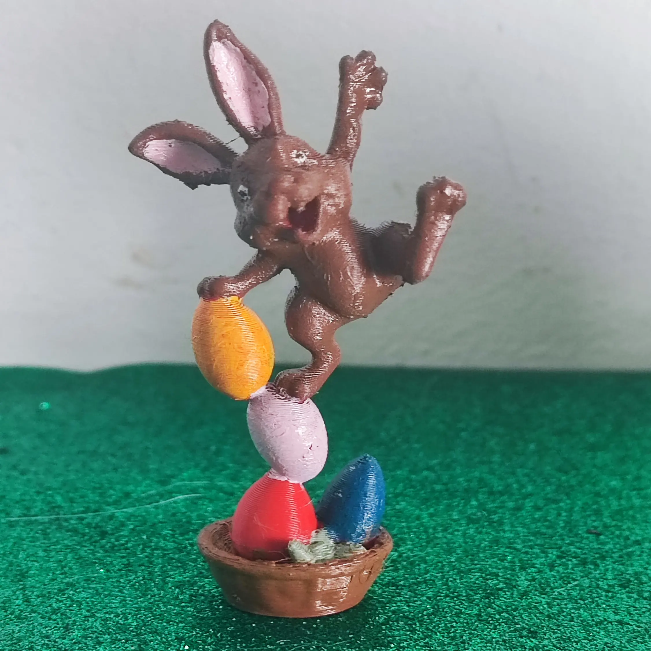 Free Characters & Creatures STL Download - Easter Balanceby \Bruno/