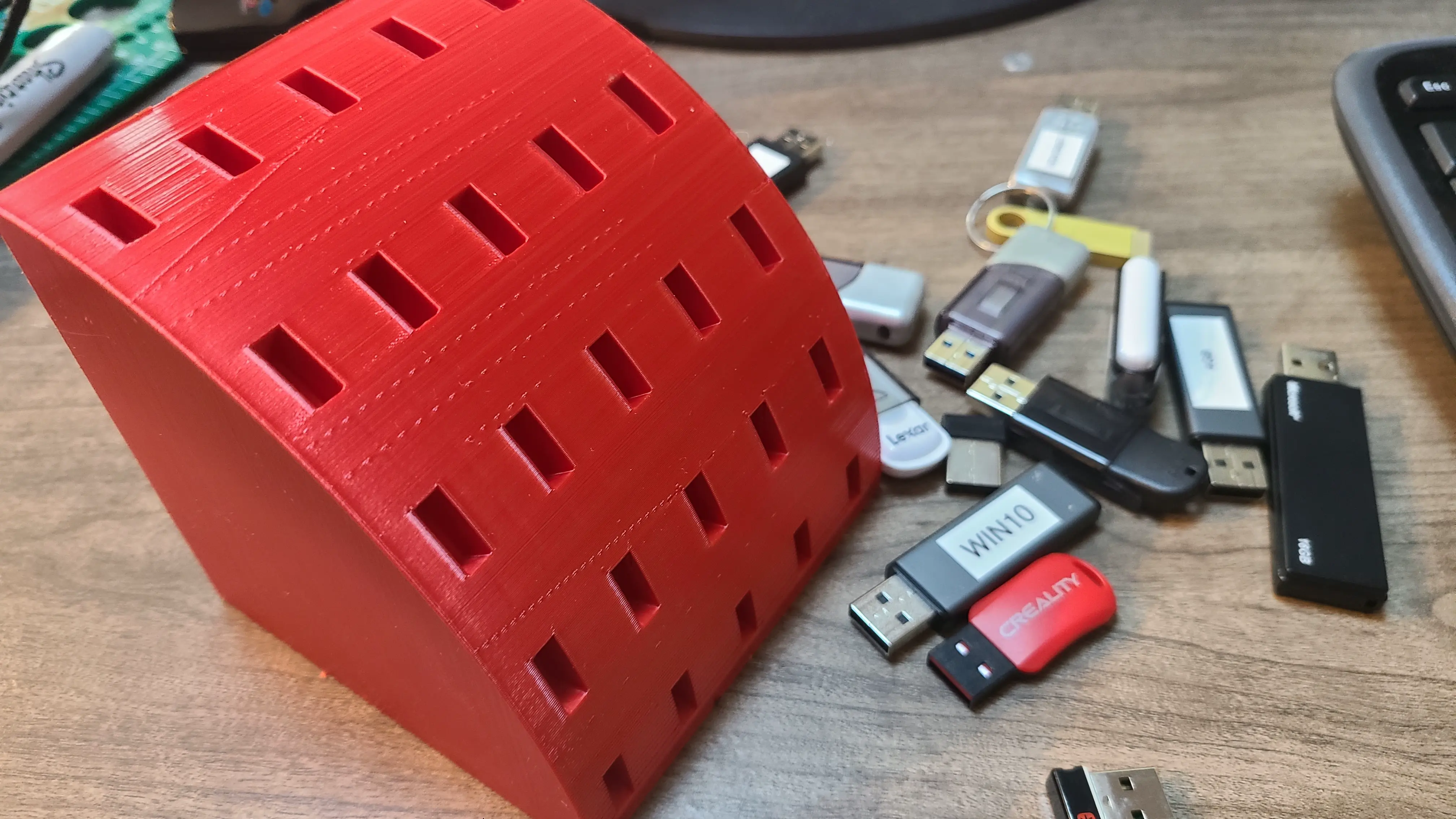 3D Printer Files | 3MF File | USB Holder x25 Slots | Creality Cloud