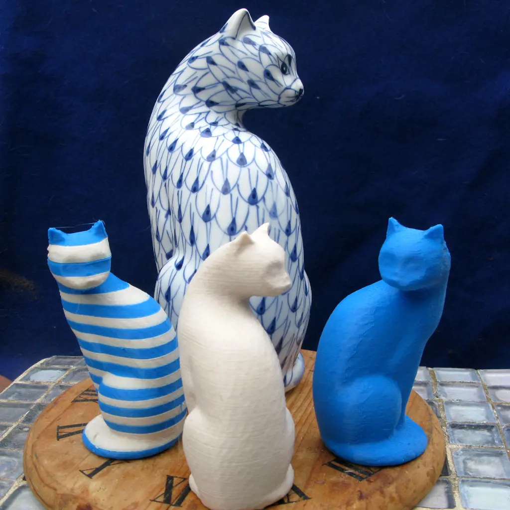 Free Sculptures & Artworks STL Download - Handpainted Cat by SMT_M 🦊