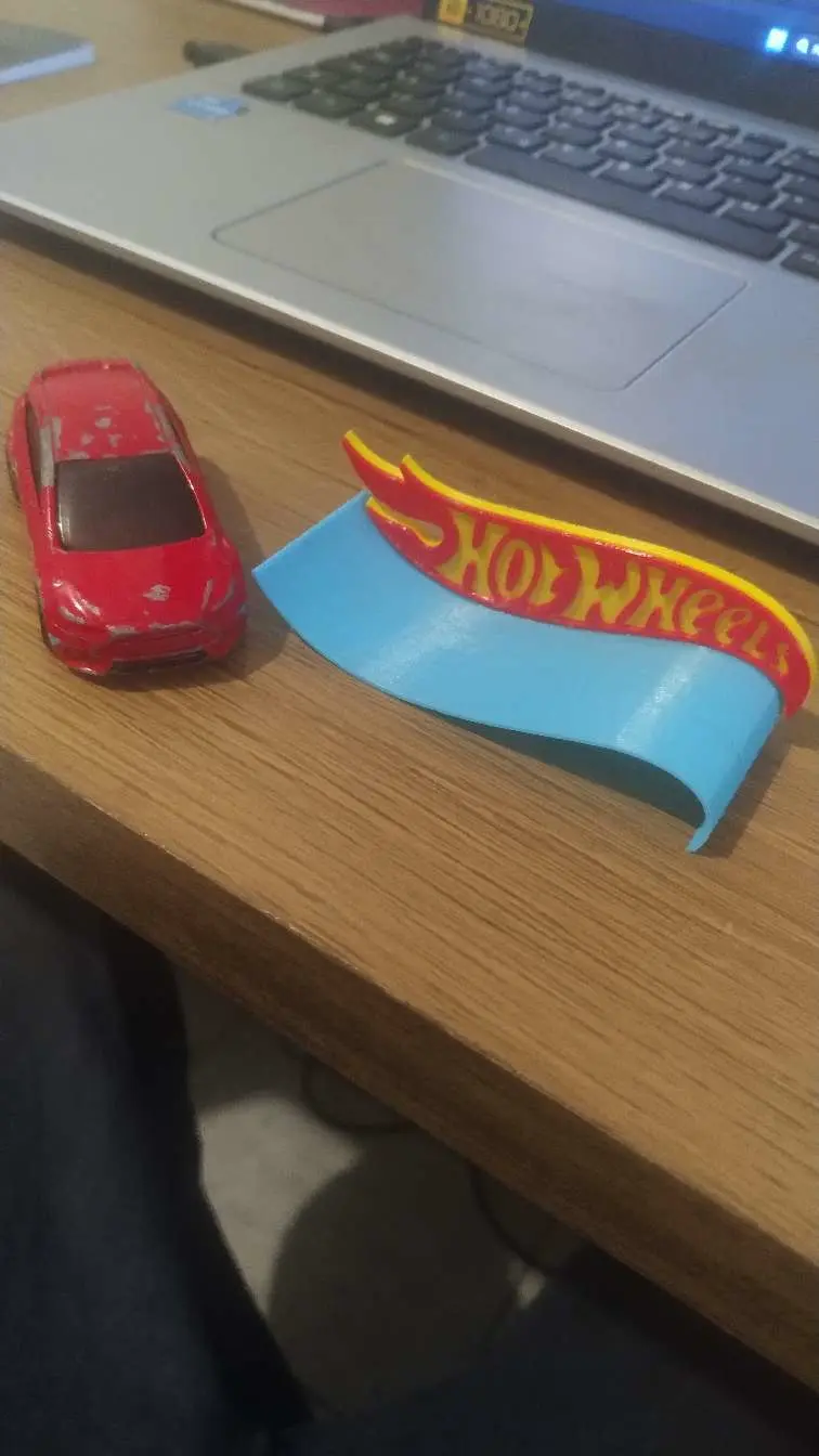 Free Game Props STL Download - garagem Hotwheels displayby TecForm