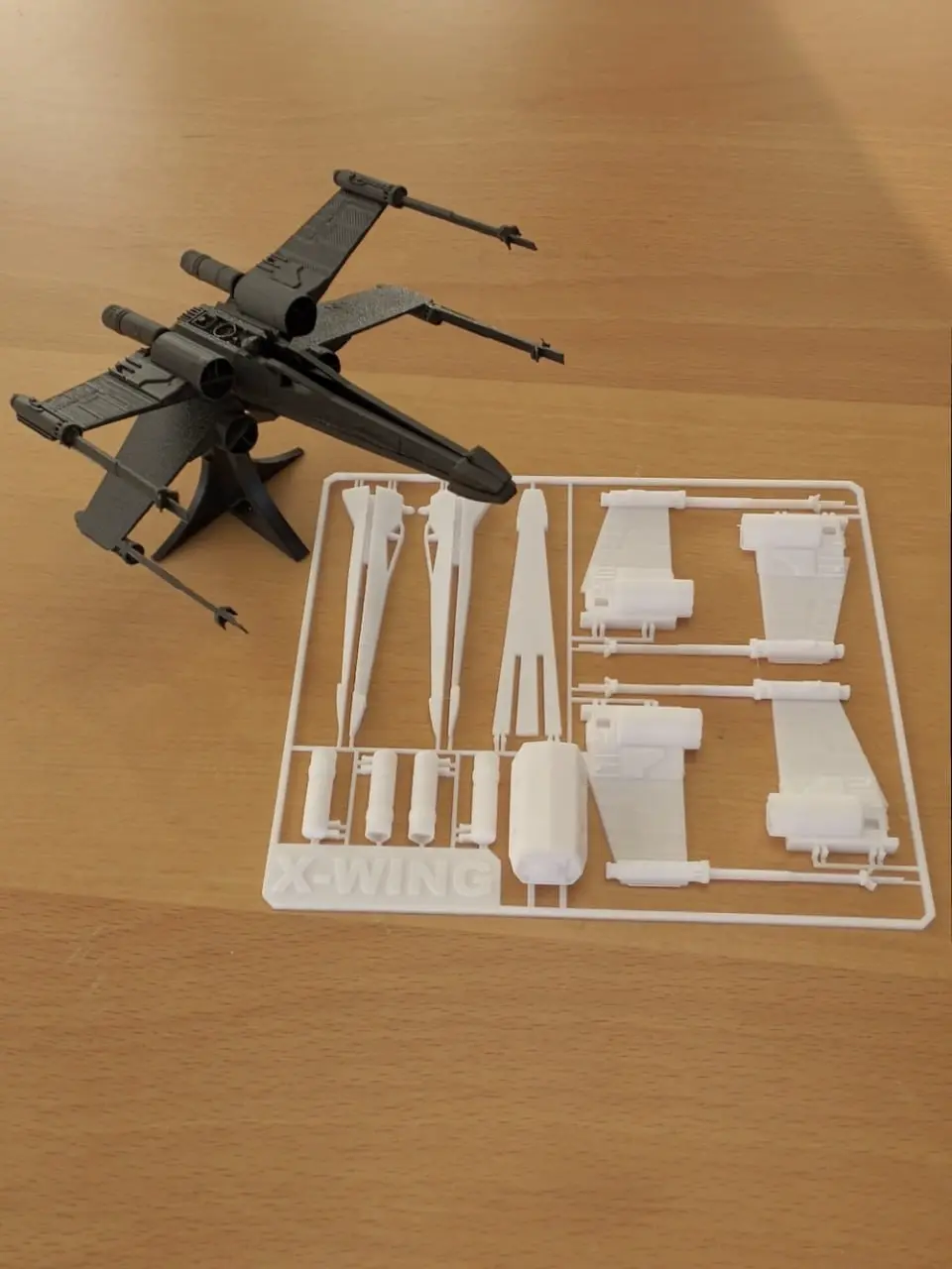 Construction Toys STL Descarga - X-Wing Kit Card - creavity_3d