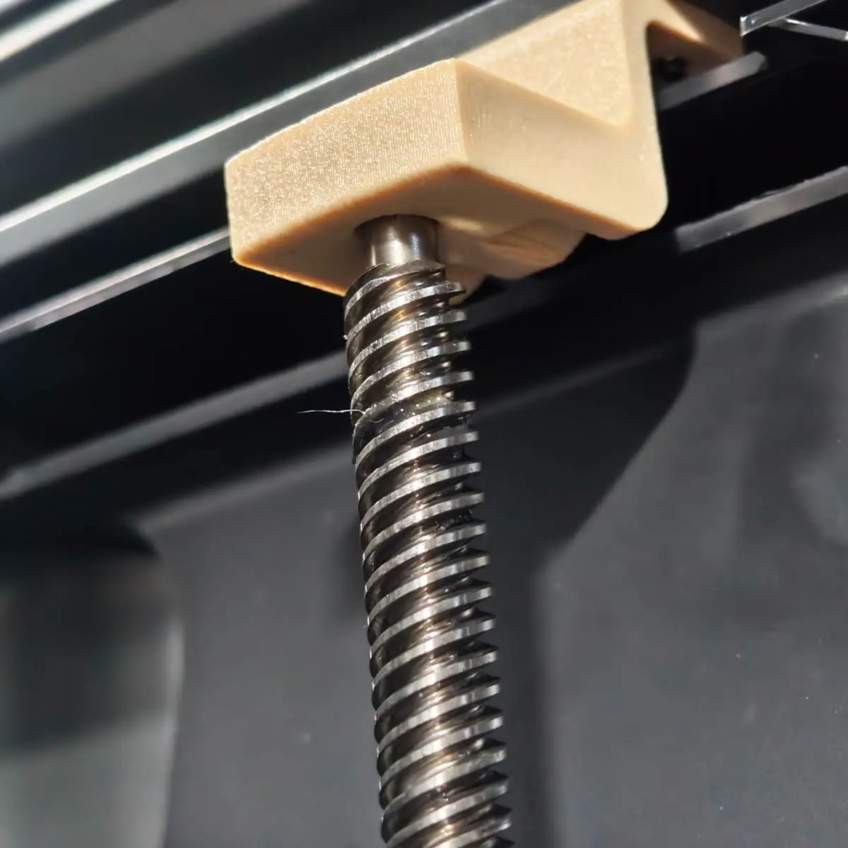 3D Printer Parts STL Download - K2 Plus Z-Axis Screw Mountby Haru Miso