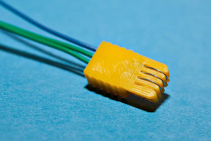 Free Tools & Spare Parts STL Download - SPC Serial data connector for ...