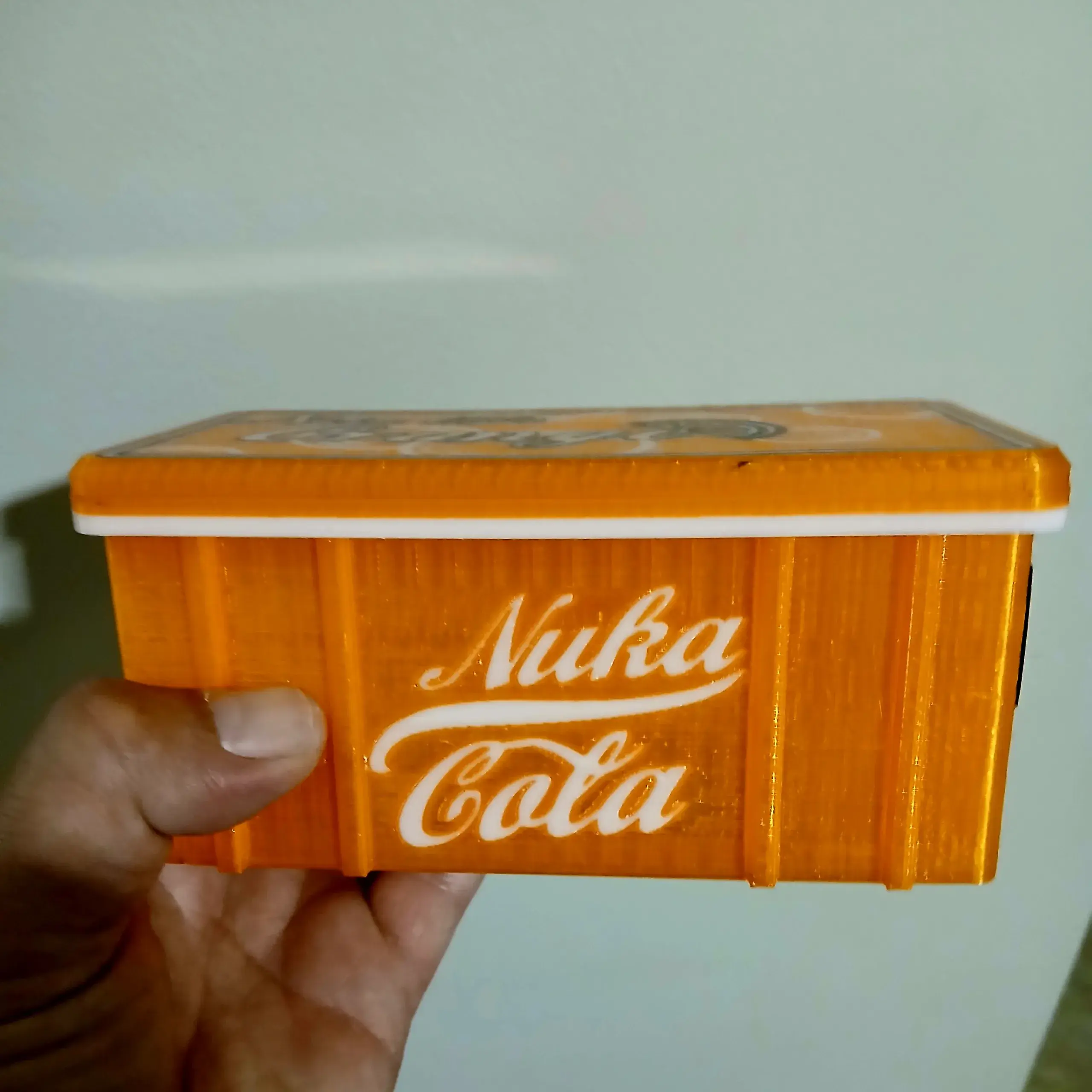 Game Props STL Descarga - Fallout Nuka Cola Orange Cooler Stash Box ...
