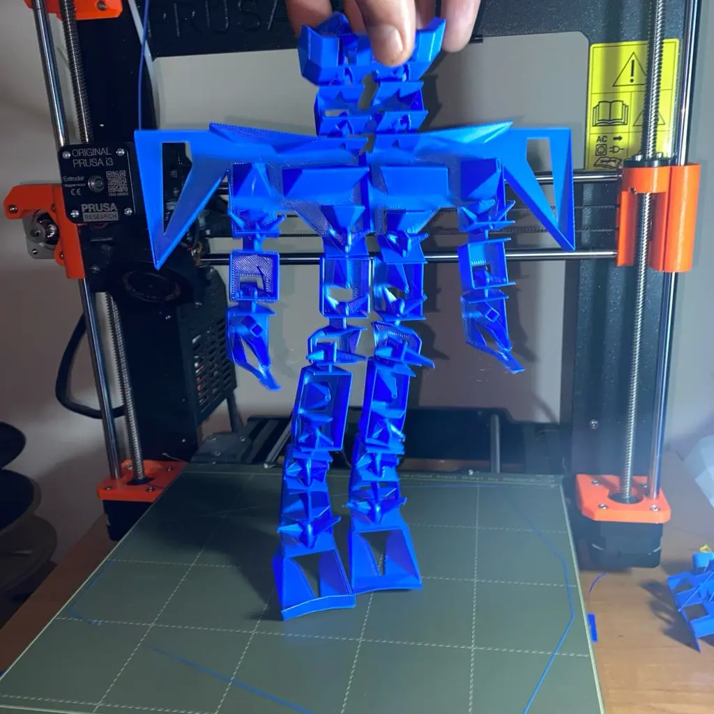 Free Robots & Mechs STL Download - Bro Broby 3esign