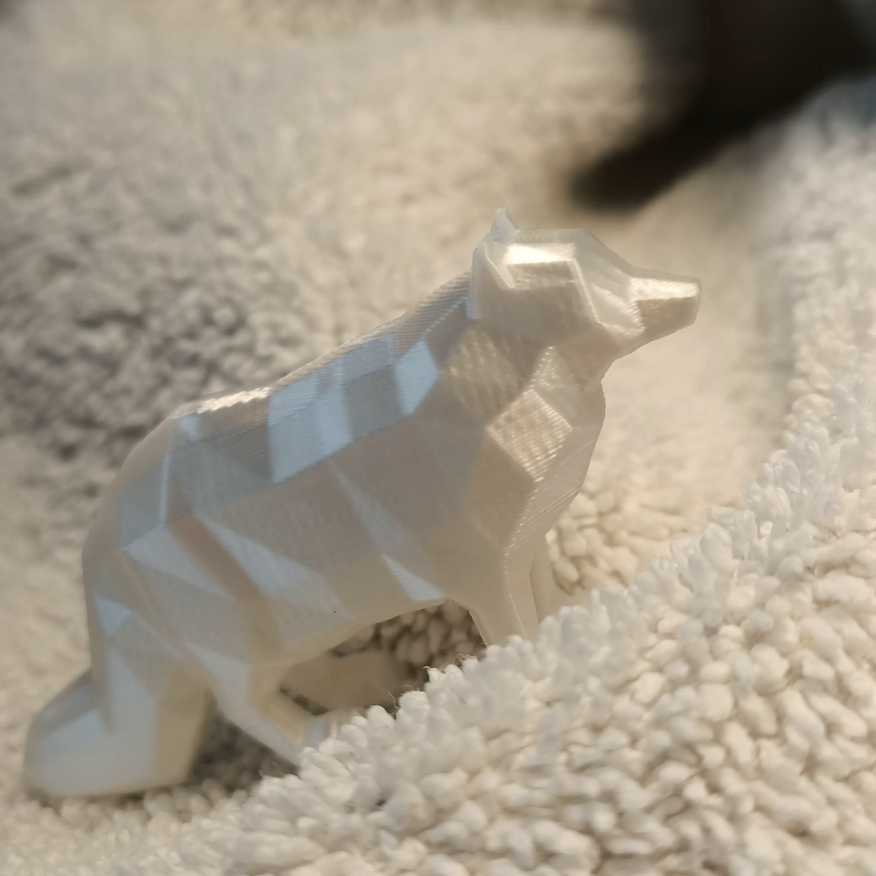 Free Characters & Creatures STL Download - Low poly Arctic Foxby Perplex3D