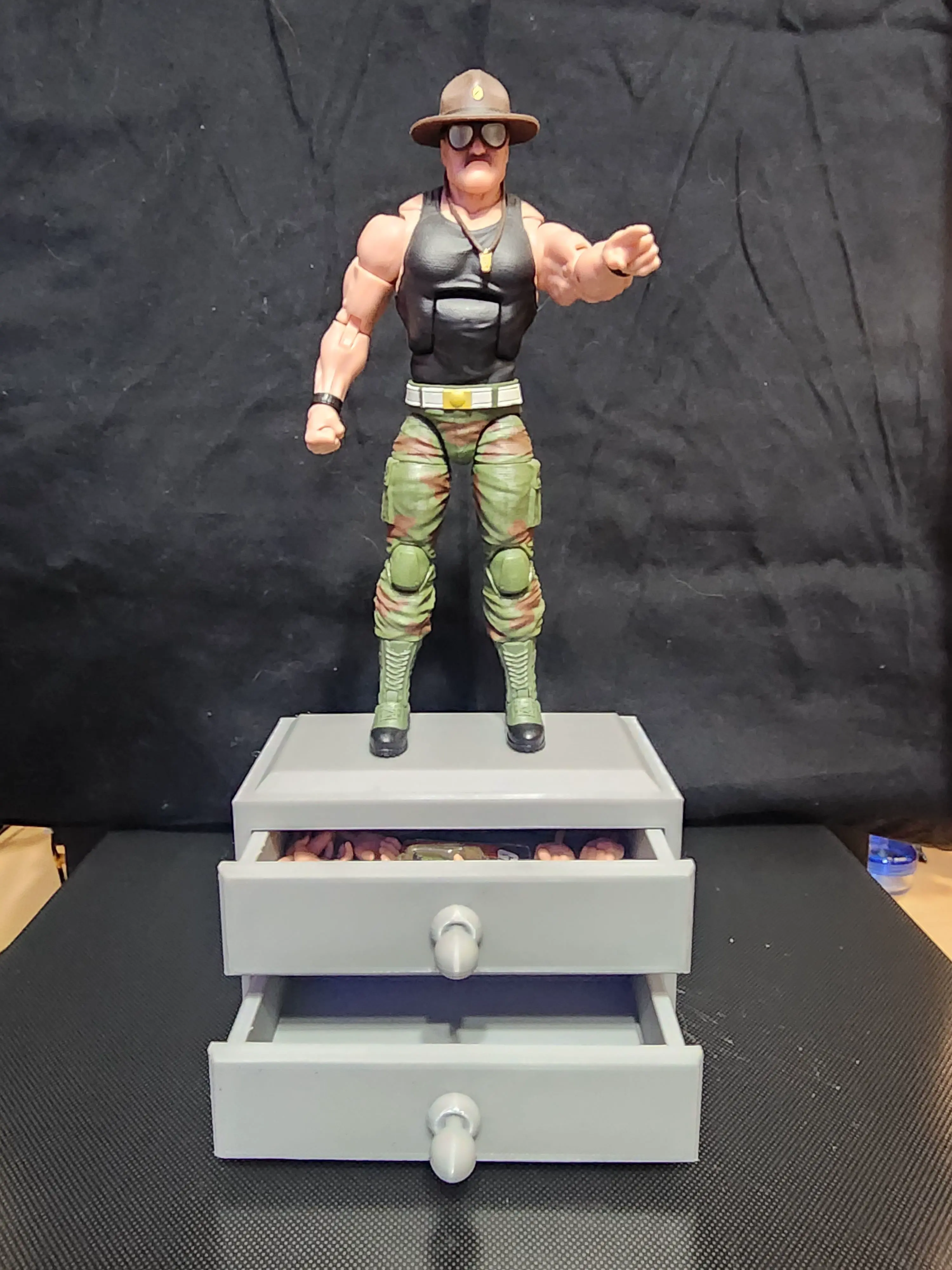 Other STL Download - Action Figure Stand with Accessory Storageby Lazy ...