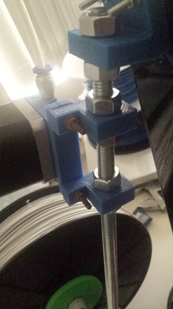 Free 3D Printer Parts STL Download - Bowden extruder mount on Z-Axis ...