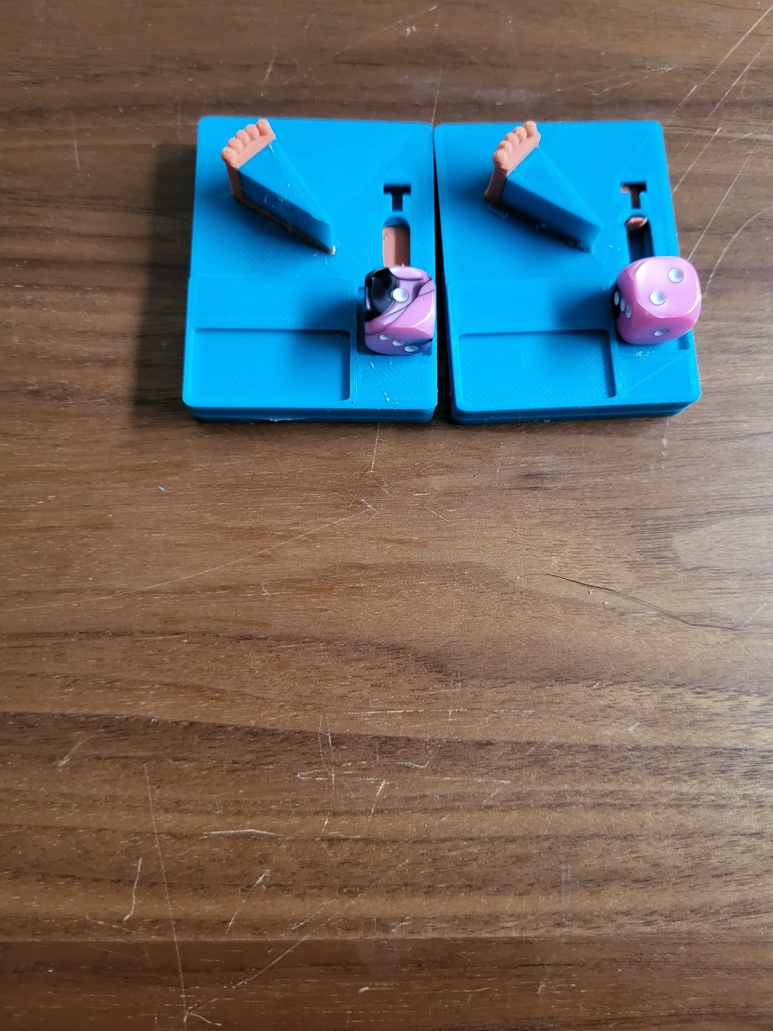 Board Games & Card Games STL Download - Tappable food tokenby 3pendragon