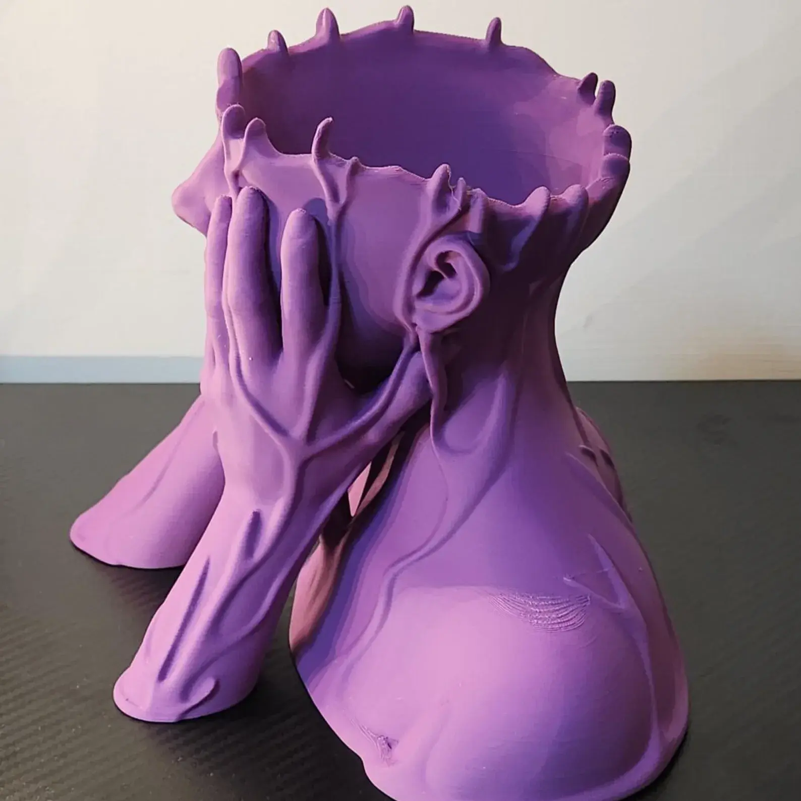 Free Sculptures & Artworks STL Download - Vase Woman Freeby rexer_3d