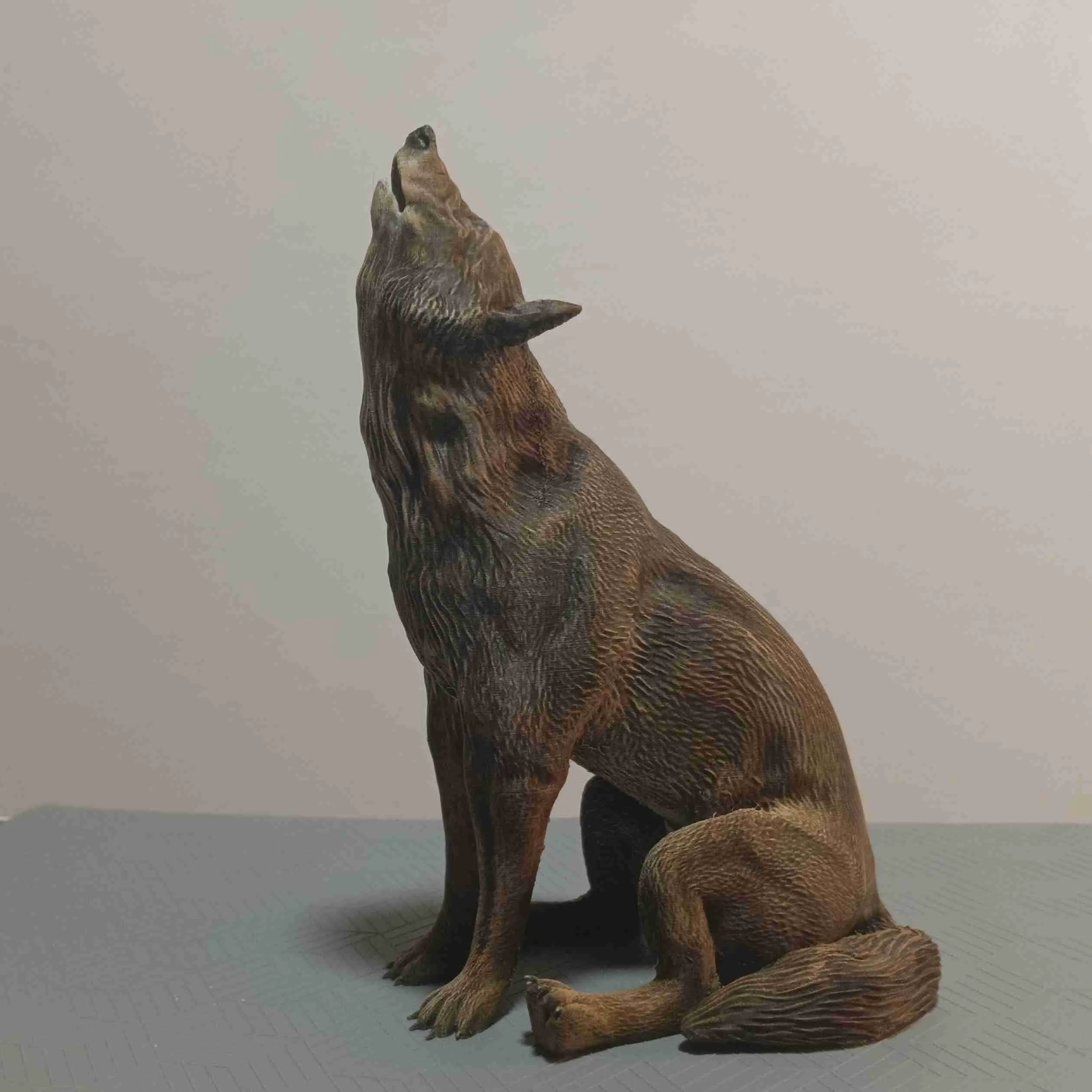 Characters & Creatures STL Download - WOLF HOWLING SITTINGby Bacterio ...