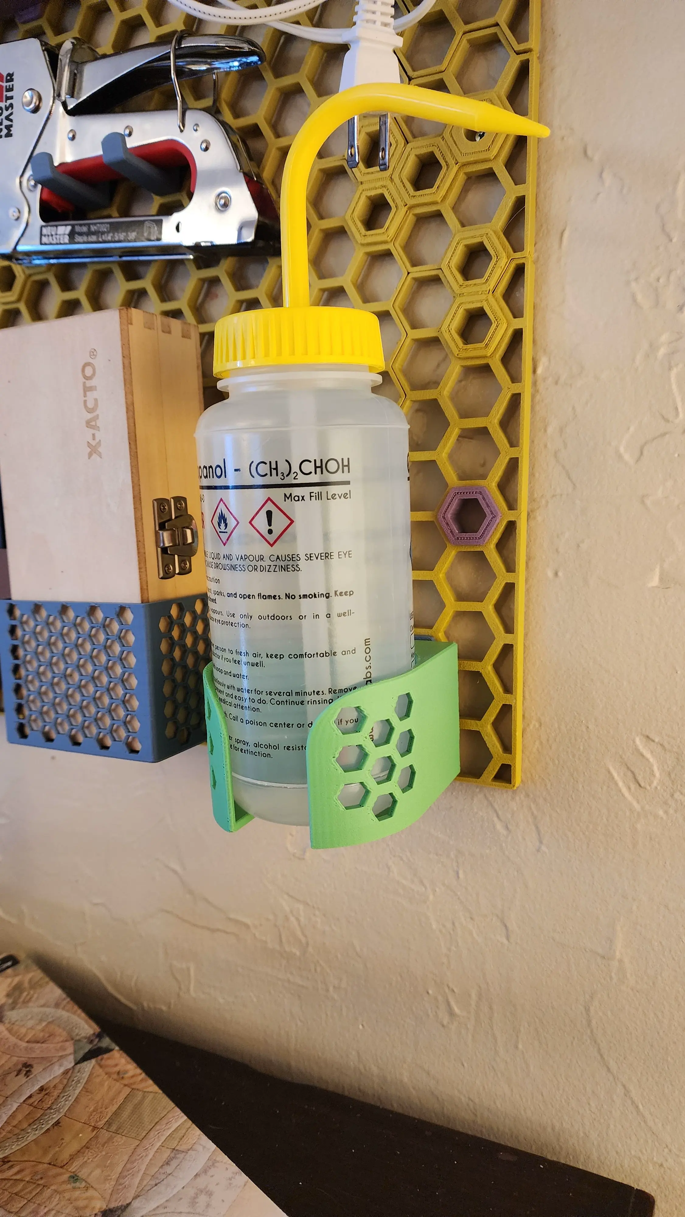 HSW wash bottle holder for IPA | 3D models download | Creality Cloud