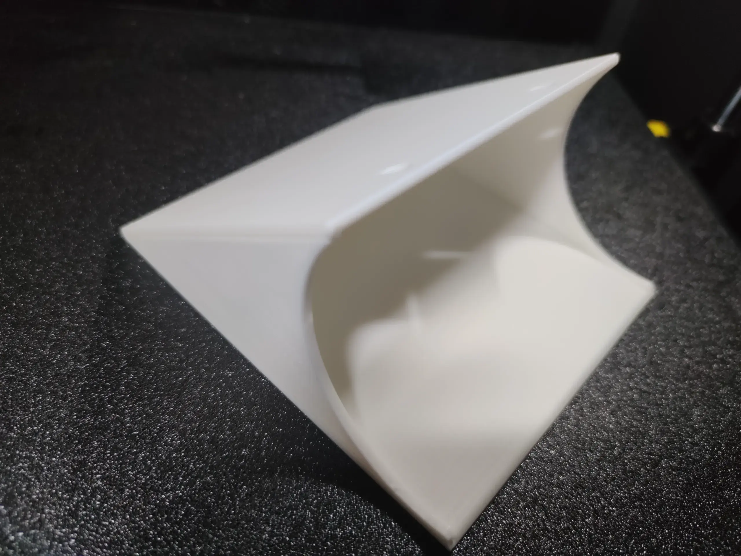 3D Printer Files | 3MF File | Slope shelf with mounting holes for ...