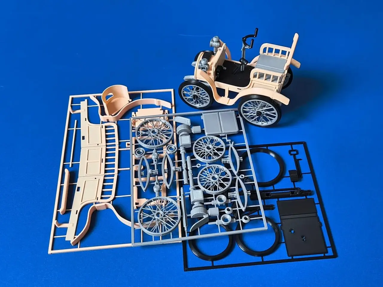 Vehicles & Machinery STL Descarga - Classic Car Renault Kit Card ...