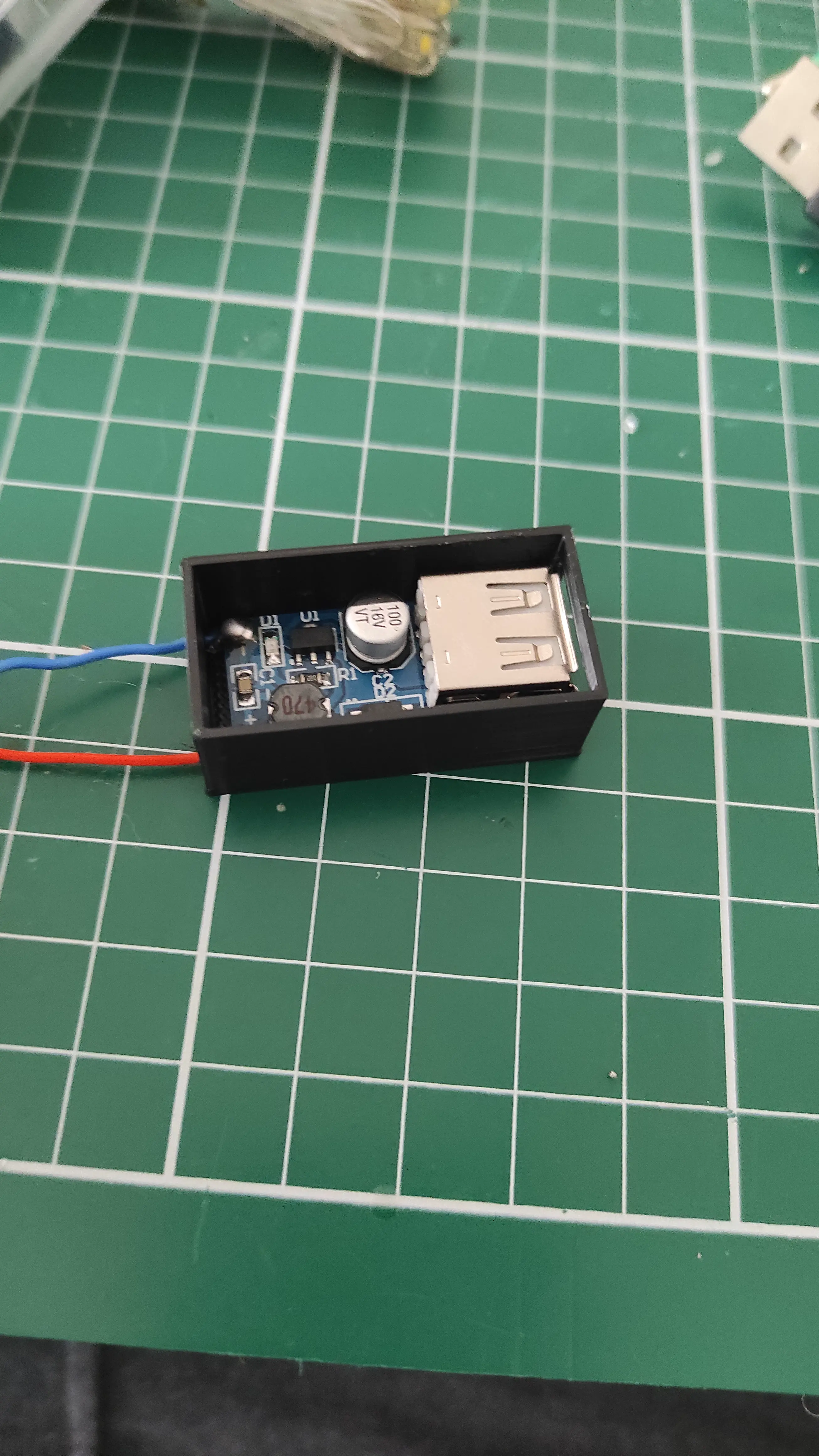 Fichier pour Imprimante 3D | Fichier 3MF | HW 106 Voltage Booster Regulator Board Box | Creality ...