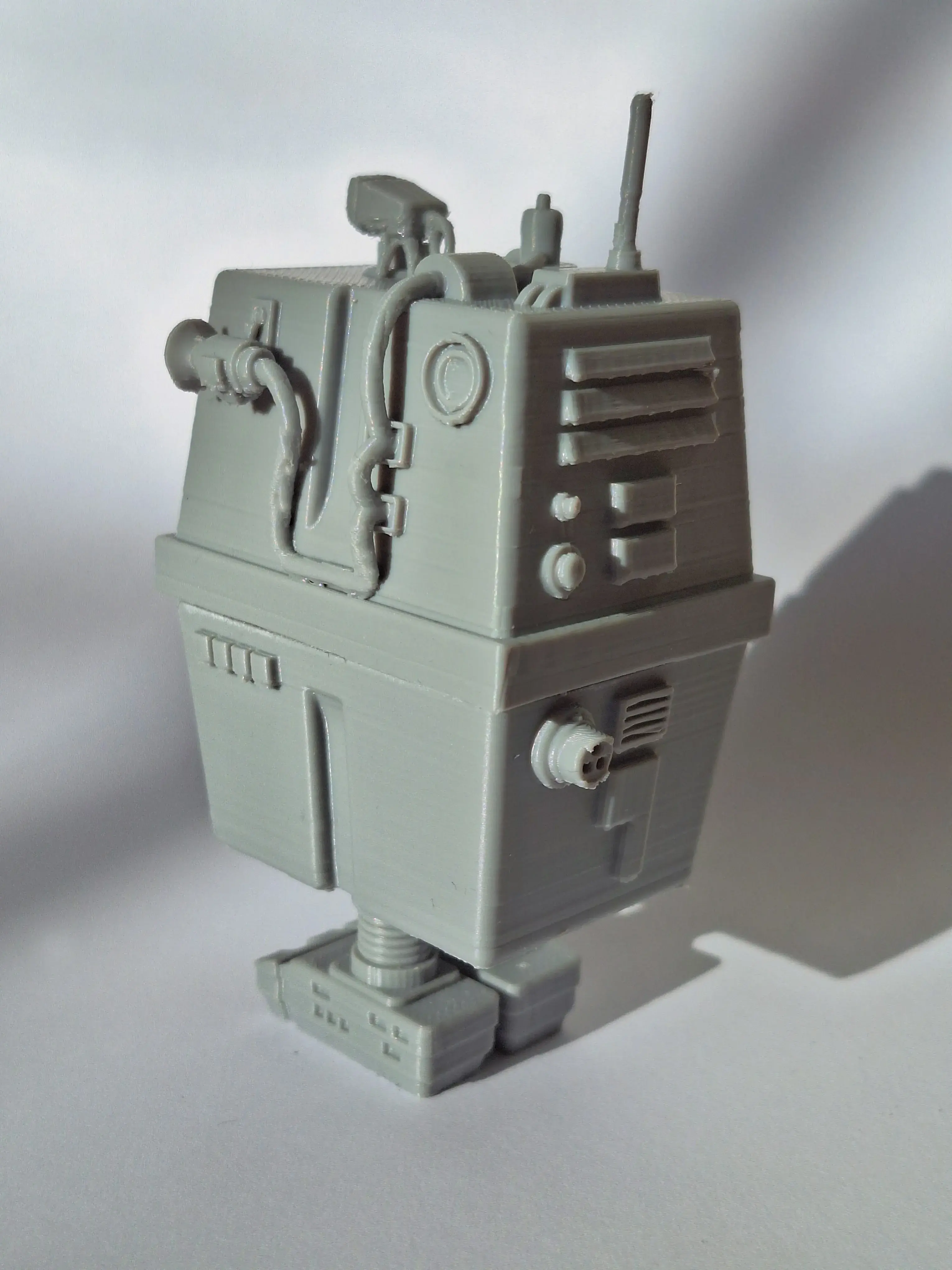 Free Characters & Creatures STL Download - gonk star wars droidby ...