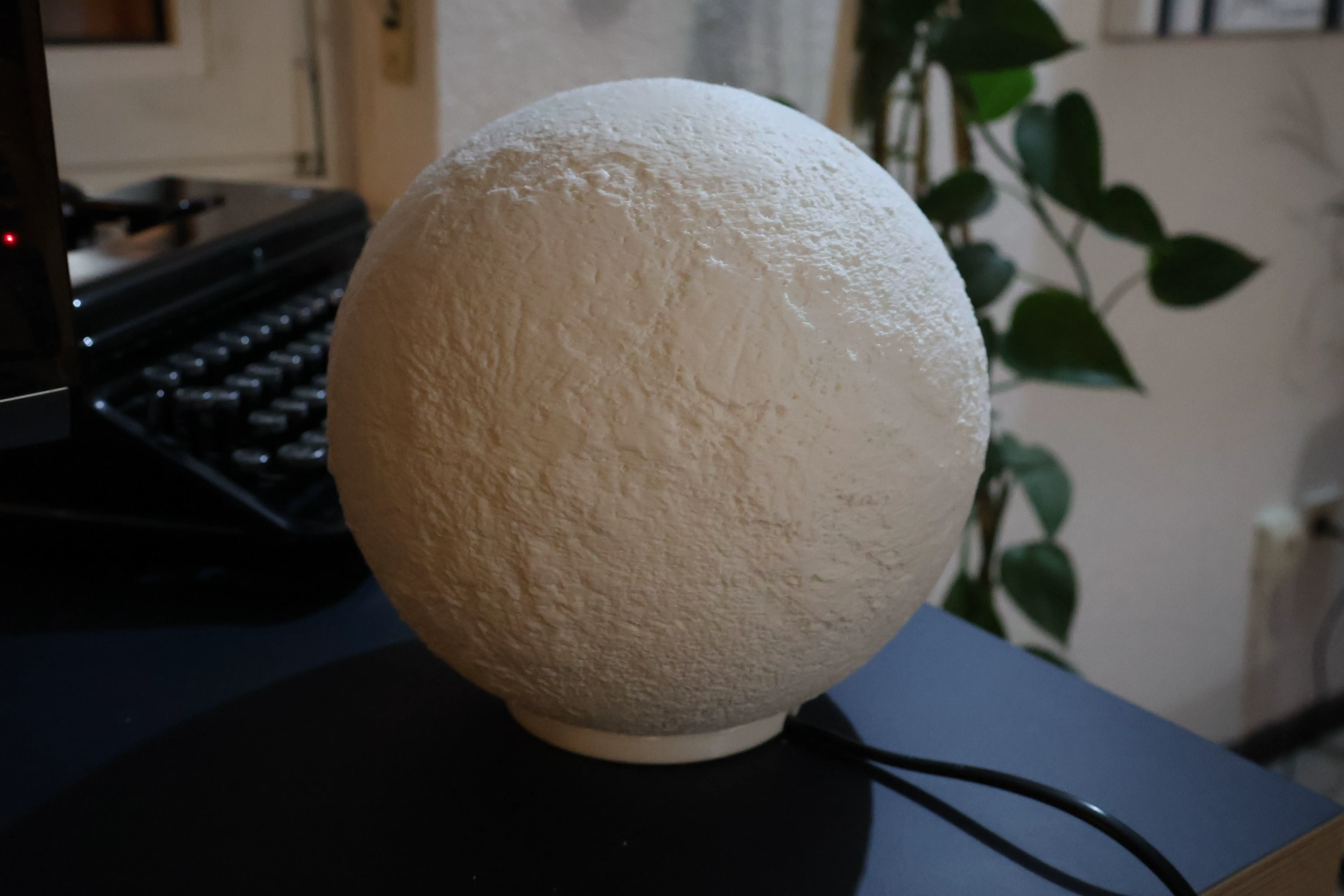 Moon Night Light - Creality Cloud 3D Model | 3Drop