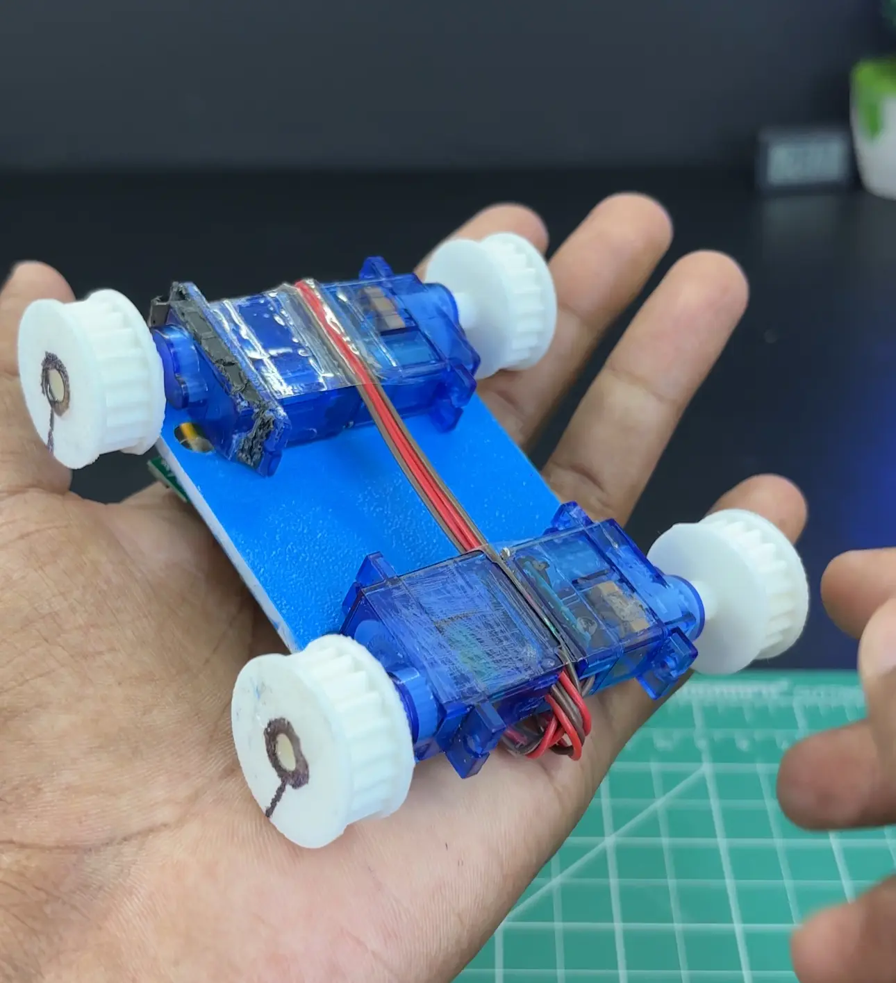3D Printer Files | 3MF File | Rubber Belt with SG90 Servo Motor Wheel ...