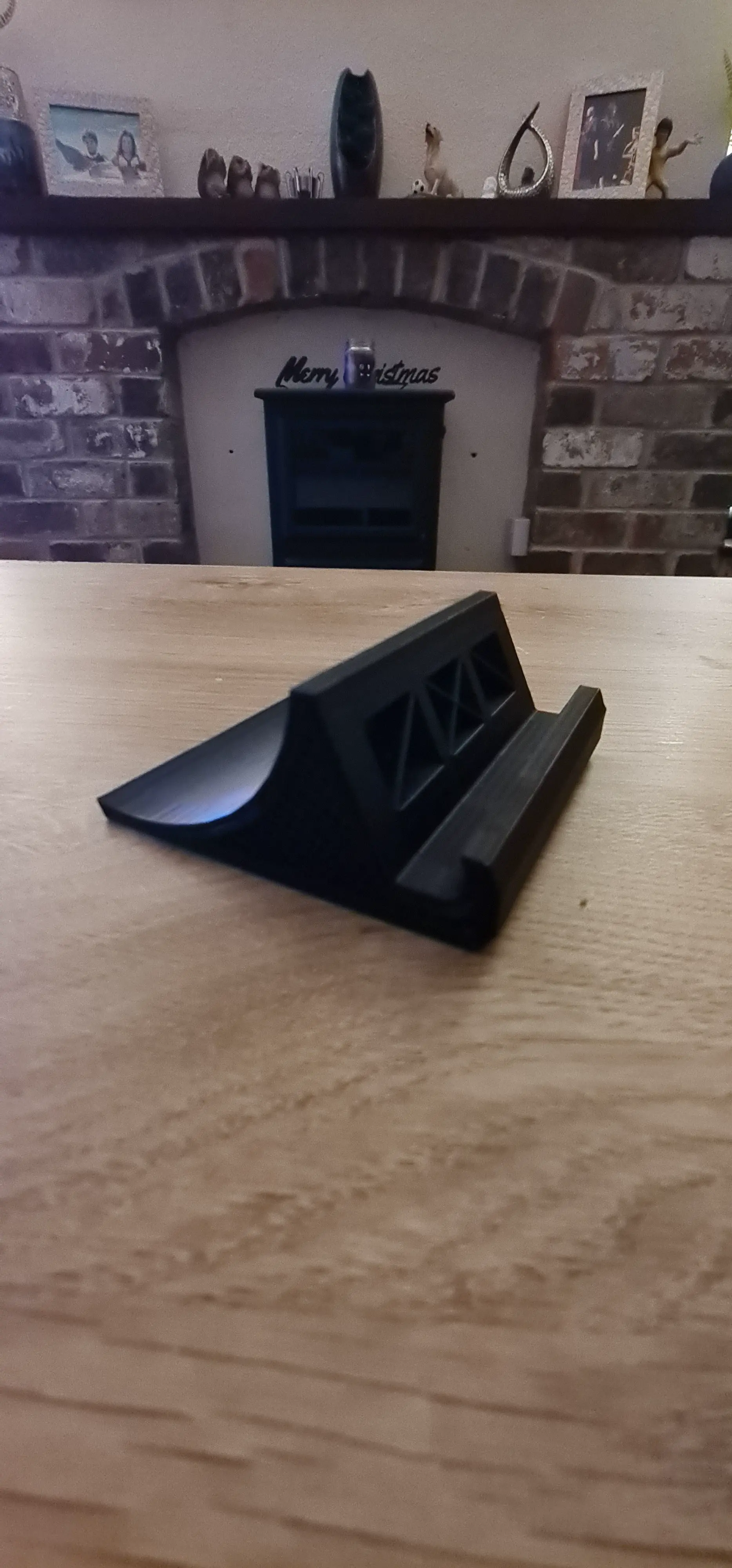 Tools & Spare Parts STL Download - Simple Desktop Phone Standby Design Tech