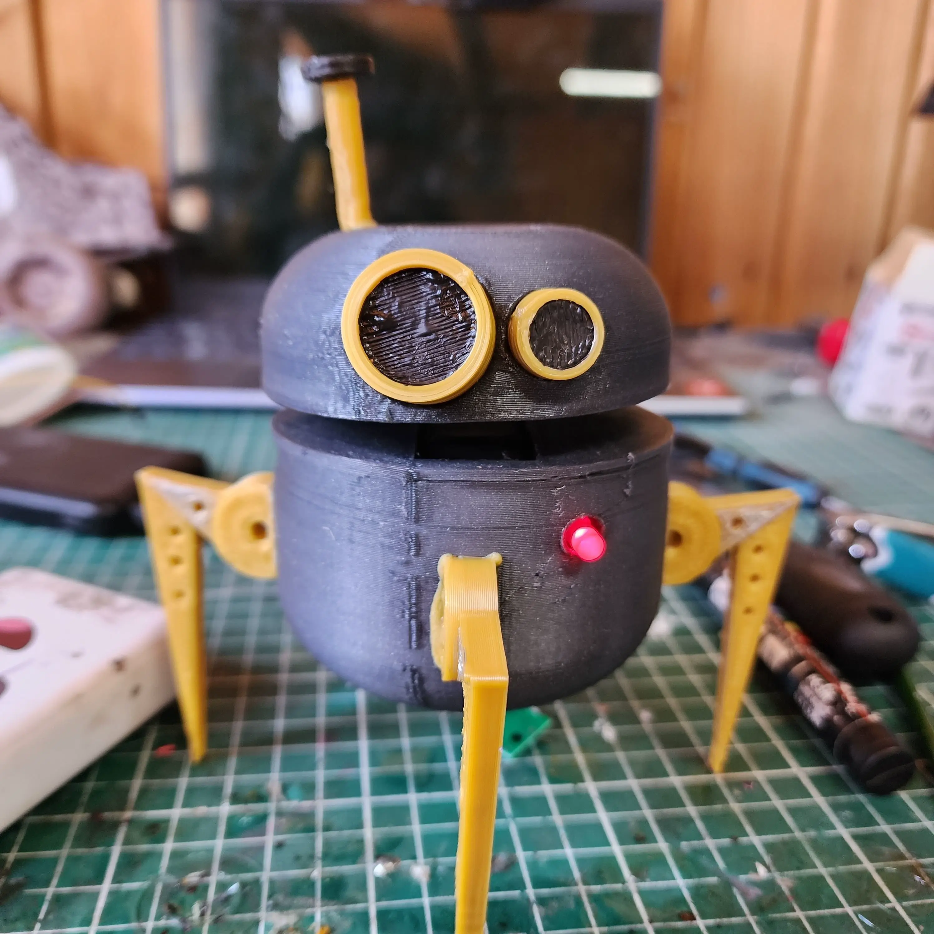 Free Board Games & Card Games STL Download - Mini LEE Robotby Diego ...