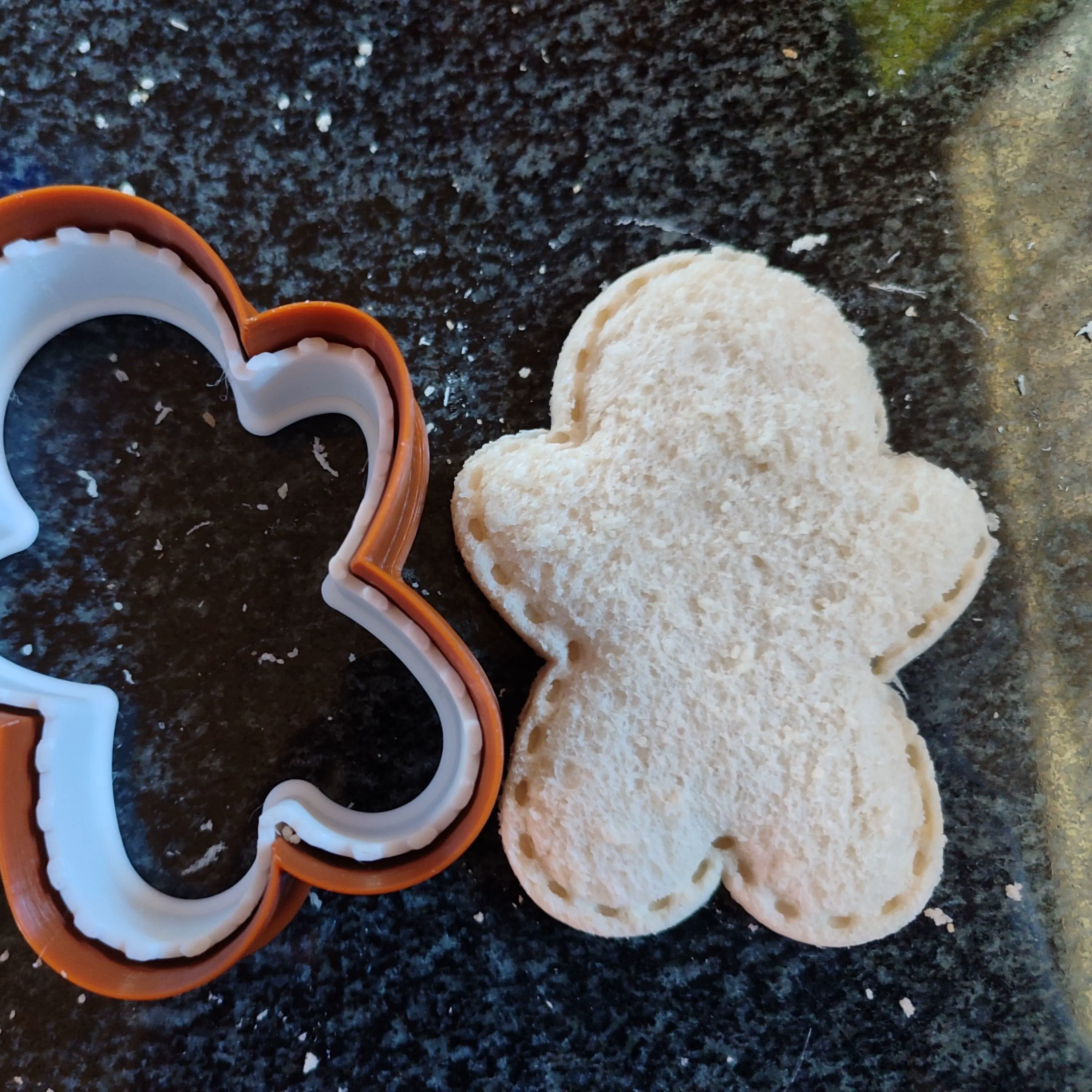 Home Decorations & Ornaments STL Download - Gingerbread man Bread ...