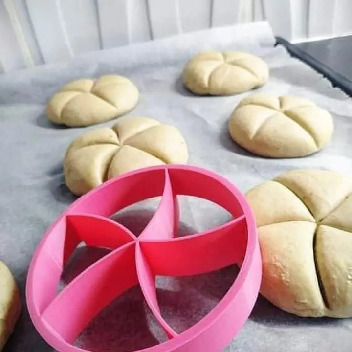 Other STL Download - Bread roll baking stampby JD3D Designs